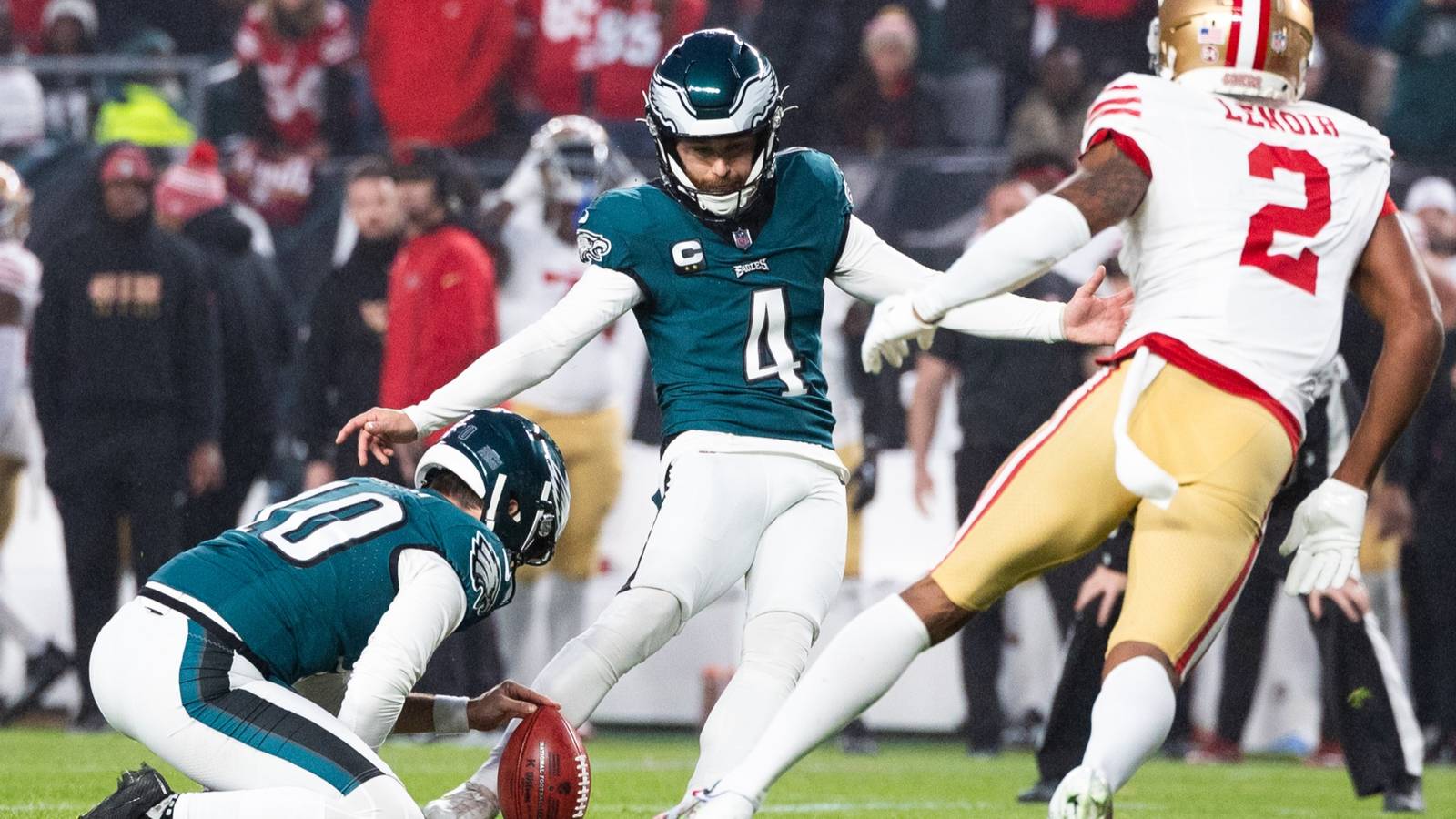 Jake Elliott's New Eagles Deal Ties Him As Highest-Paid Kicker Ever