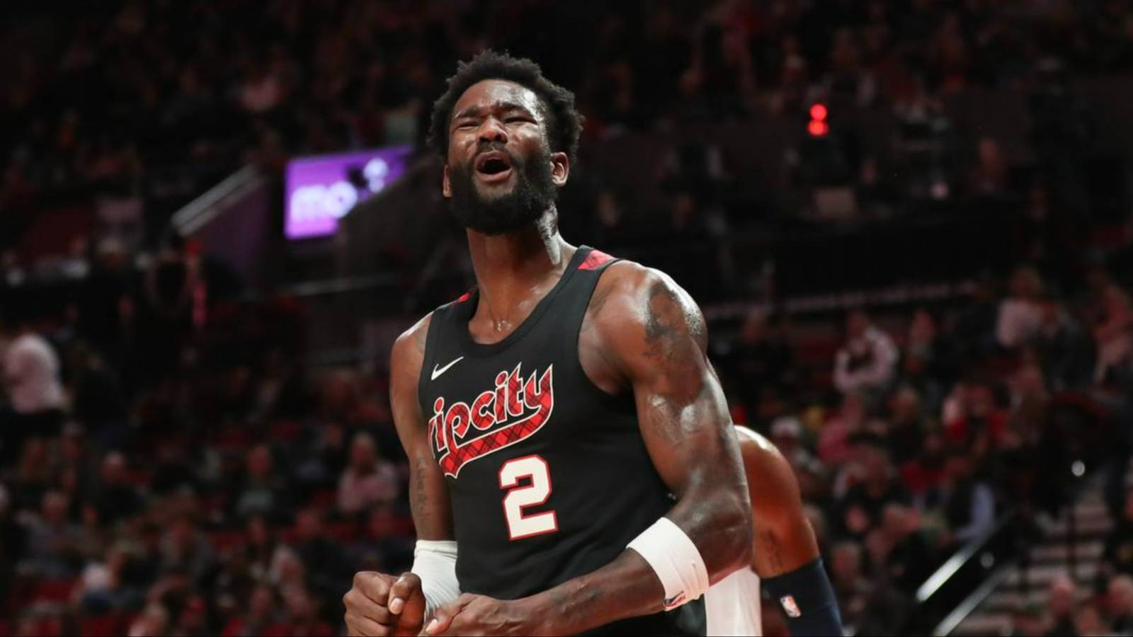 Lakers, Pelicans, Warriors Emerge as Deandre Ayton Trade Destinations