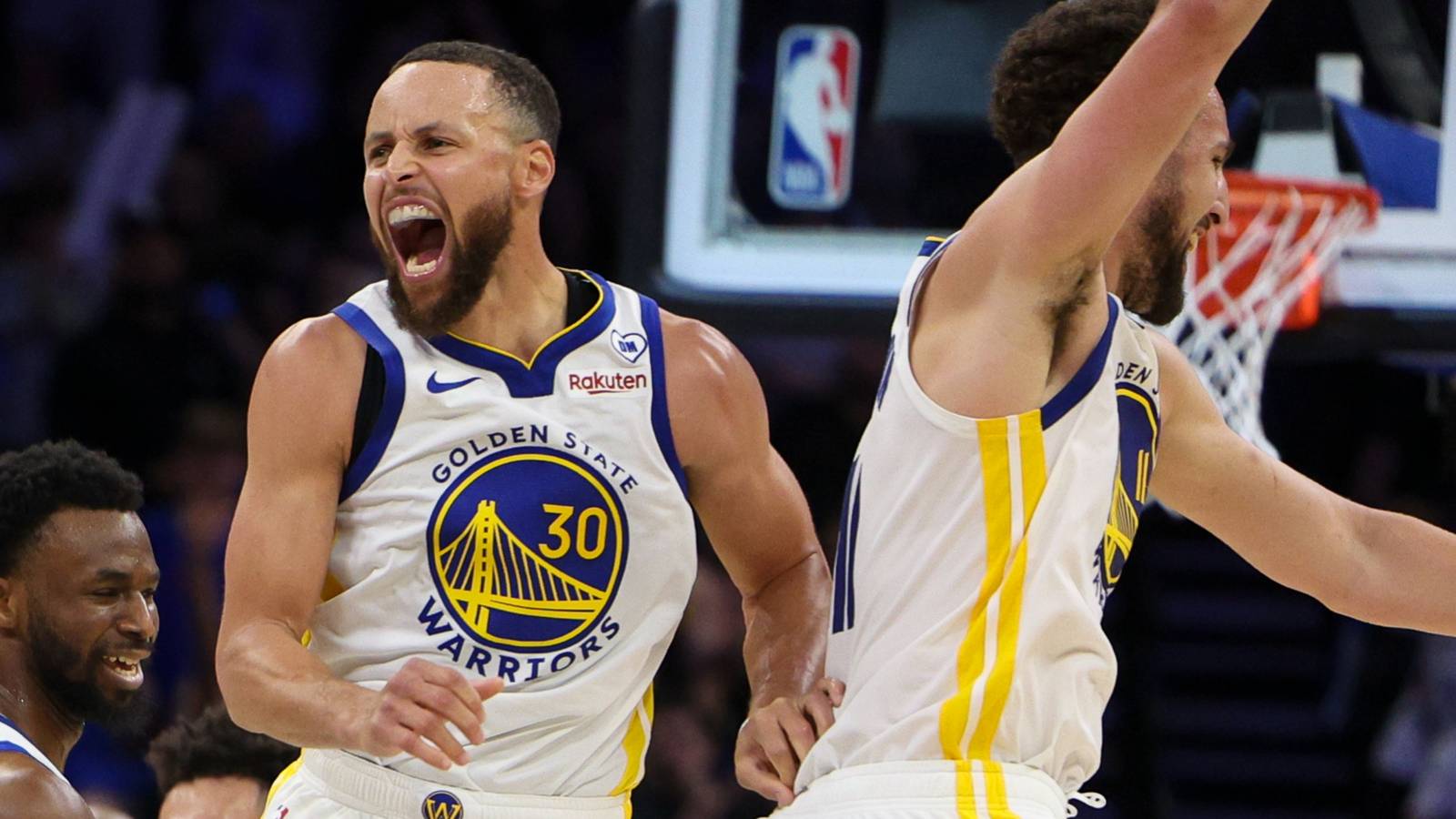 Stephen Curry Caps Crucial Warriors Win With Full-Court 'Night-Night ...