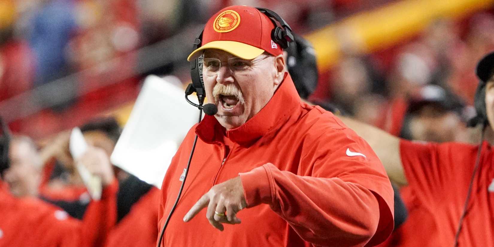 10 NFL Head Coaches With the Most Career Victories