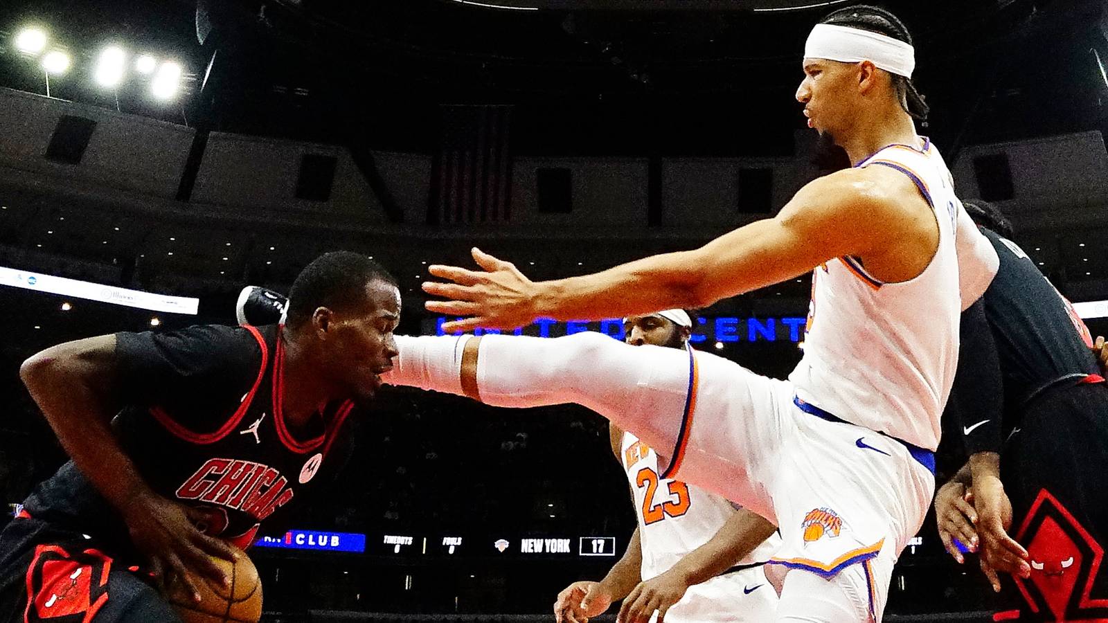 Knicks’ Josh Hart Ejected For Kicking Javonte Green in Head