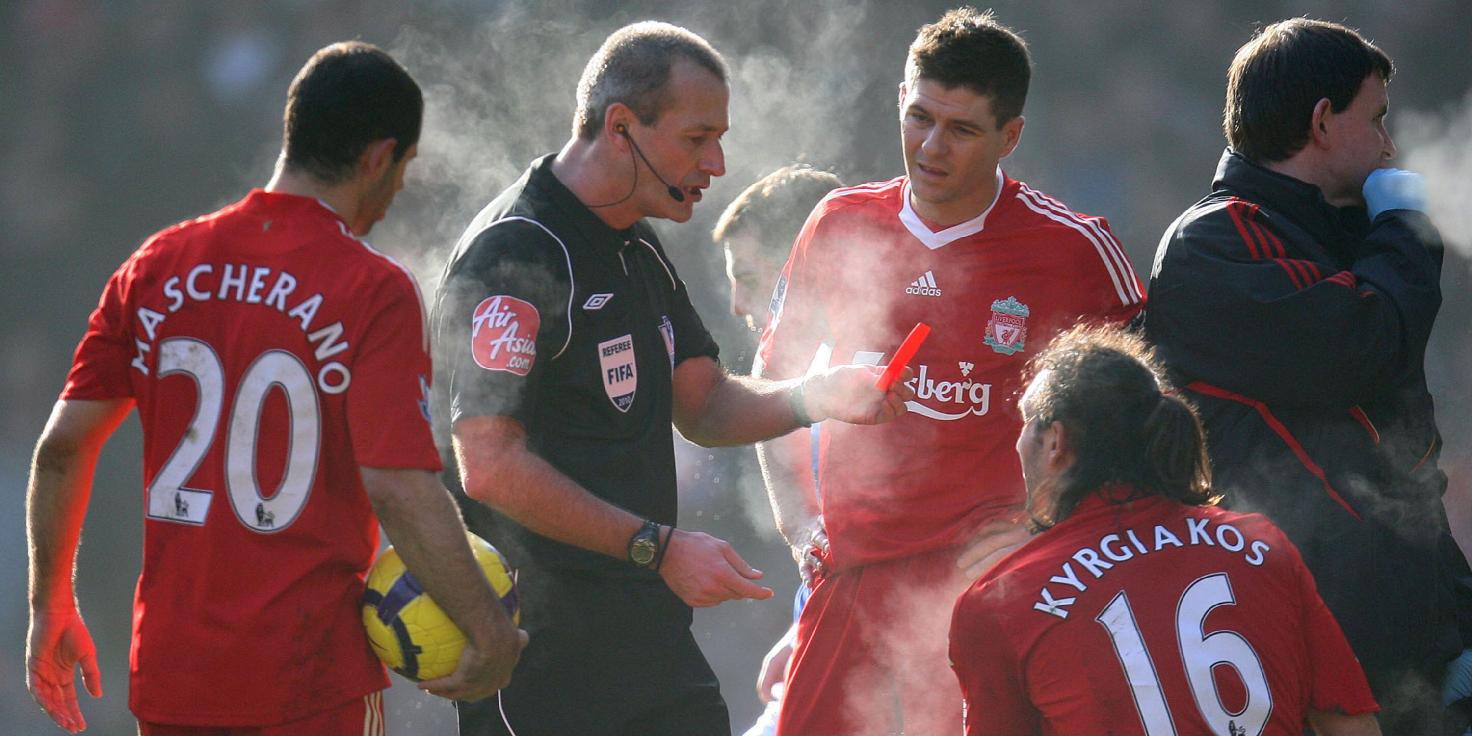10 Best Premier League Referees Of All Time Ranked