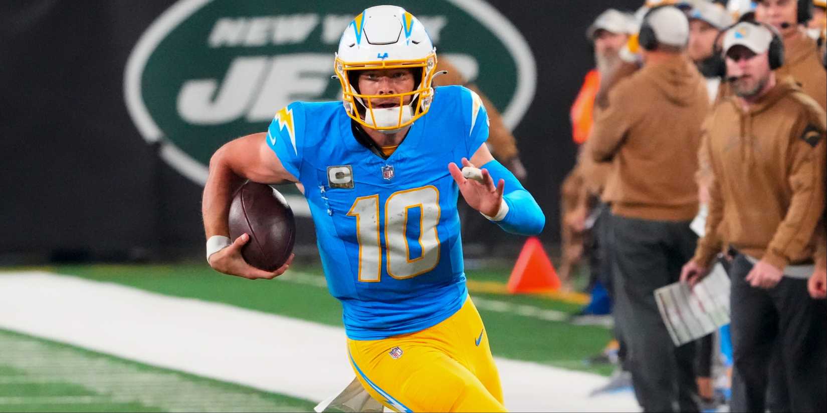 10 Highest-Paid Quarterbacks in the NFL, Ranked by AAV