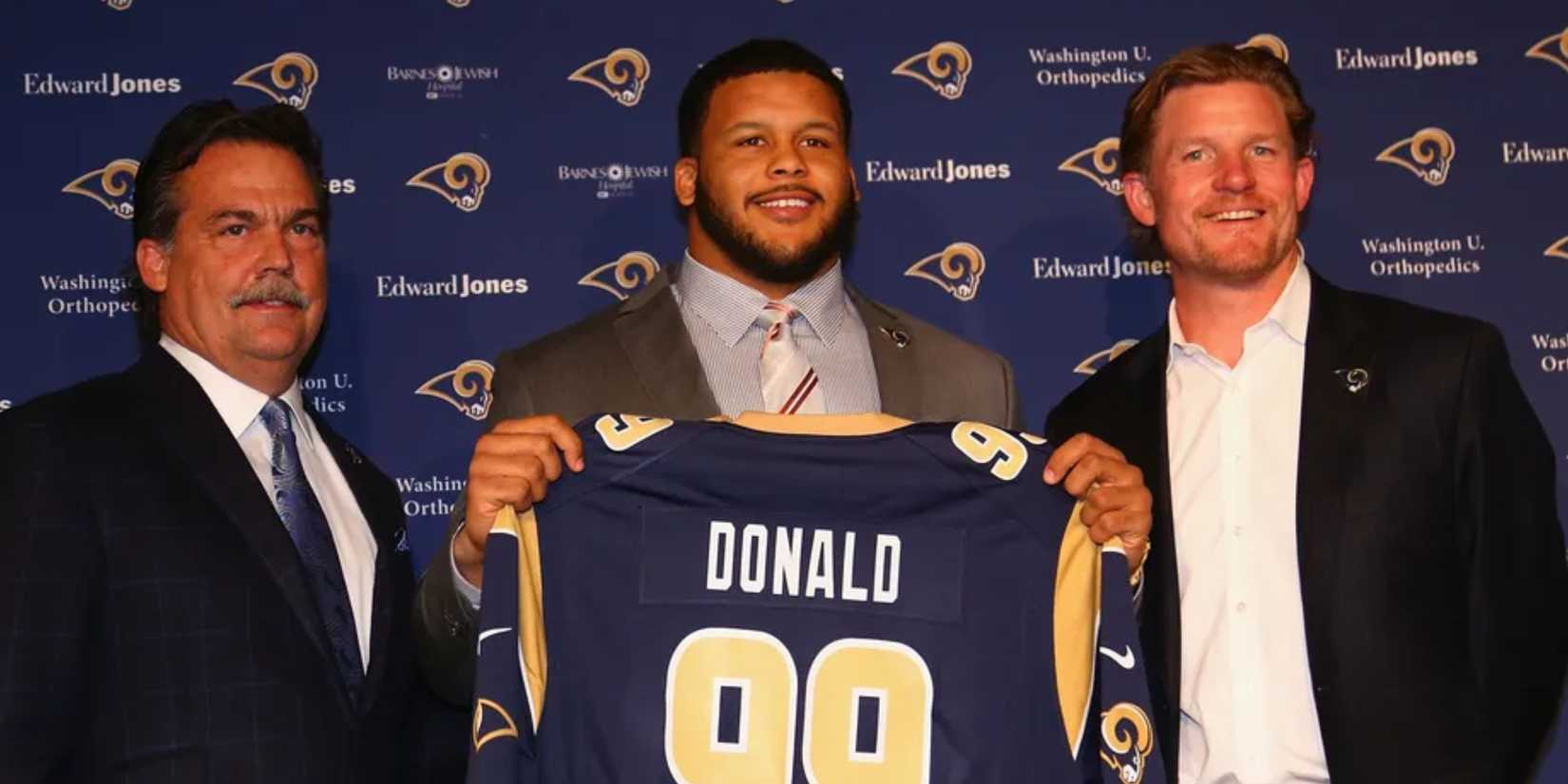 Top 10 Moments of Aaron Donald's Hall of Fame Career