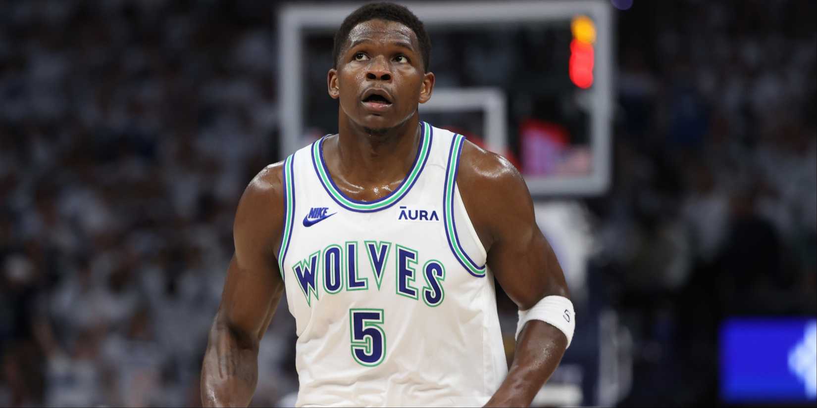 AI Names and Ranks the 10 Best NBA Shooting Guards Right Now - Devin ...