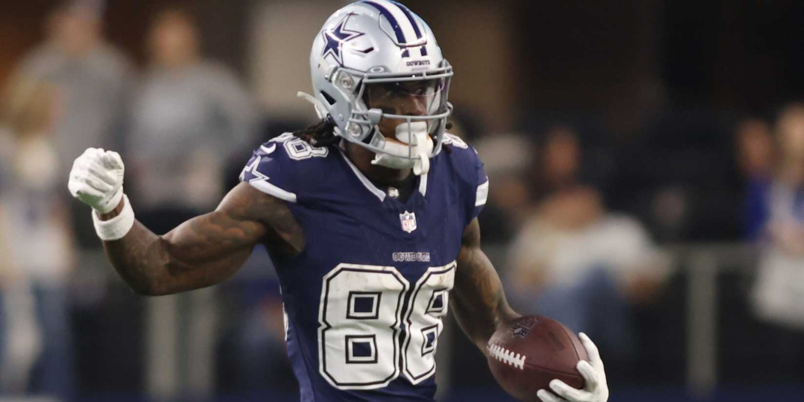 The 10 NFL Players With the Most Receiving Yards in a Season