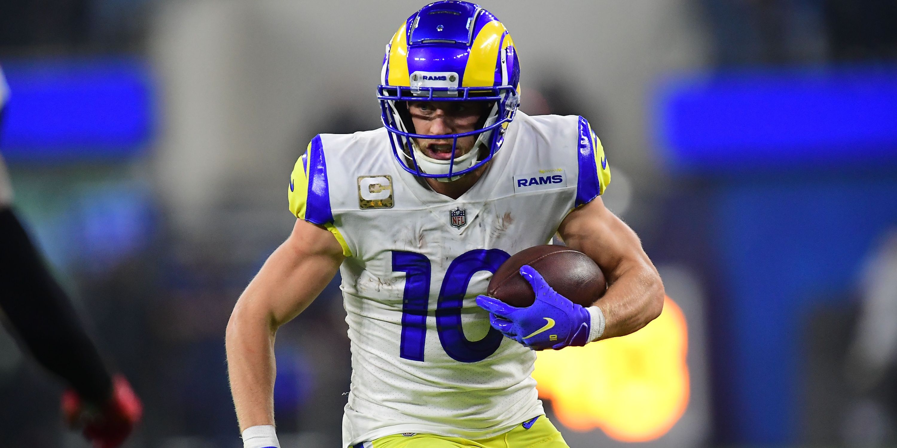 The 10 NFL Players With the Most Receiving Yards in a Season