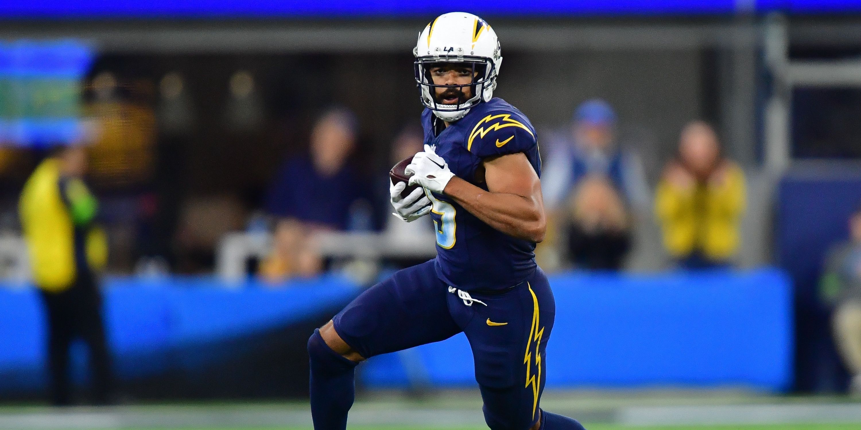 Raiders Expand WR Room, Sign Jalen Guyton