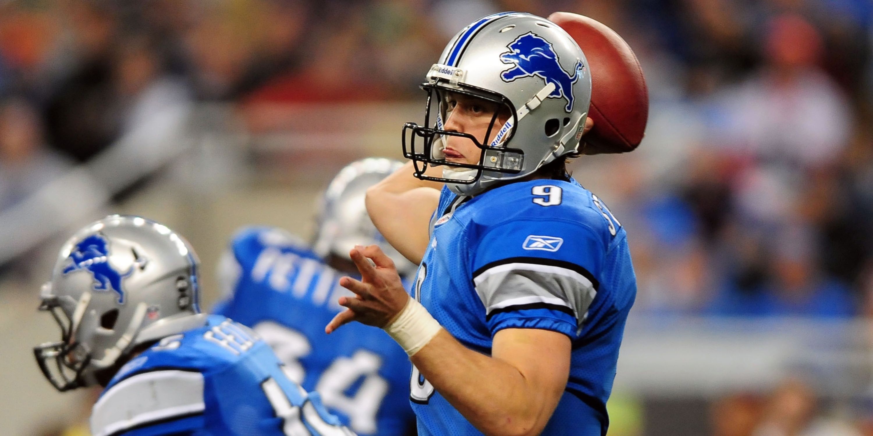 The 10 NFL Rookie Quarterbacks With the Most Passing Yards in a Game