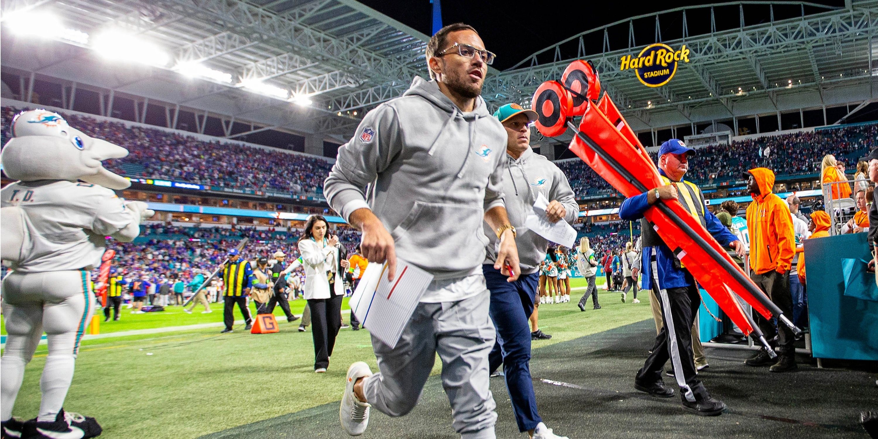 Mike McDaniel: 'Important Offseason' For Dolphins' De'Von Achane