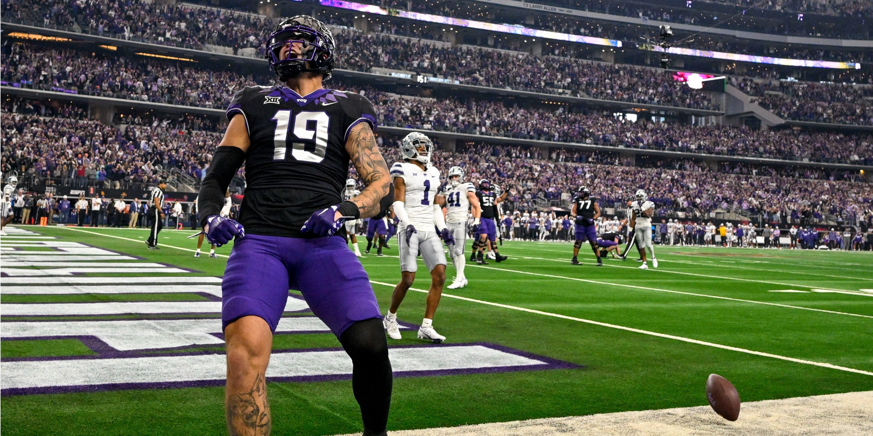 Chiefs Rookie TE Could Help Travis Kelce By Getting Him Off the Field