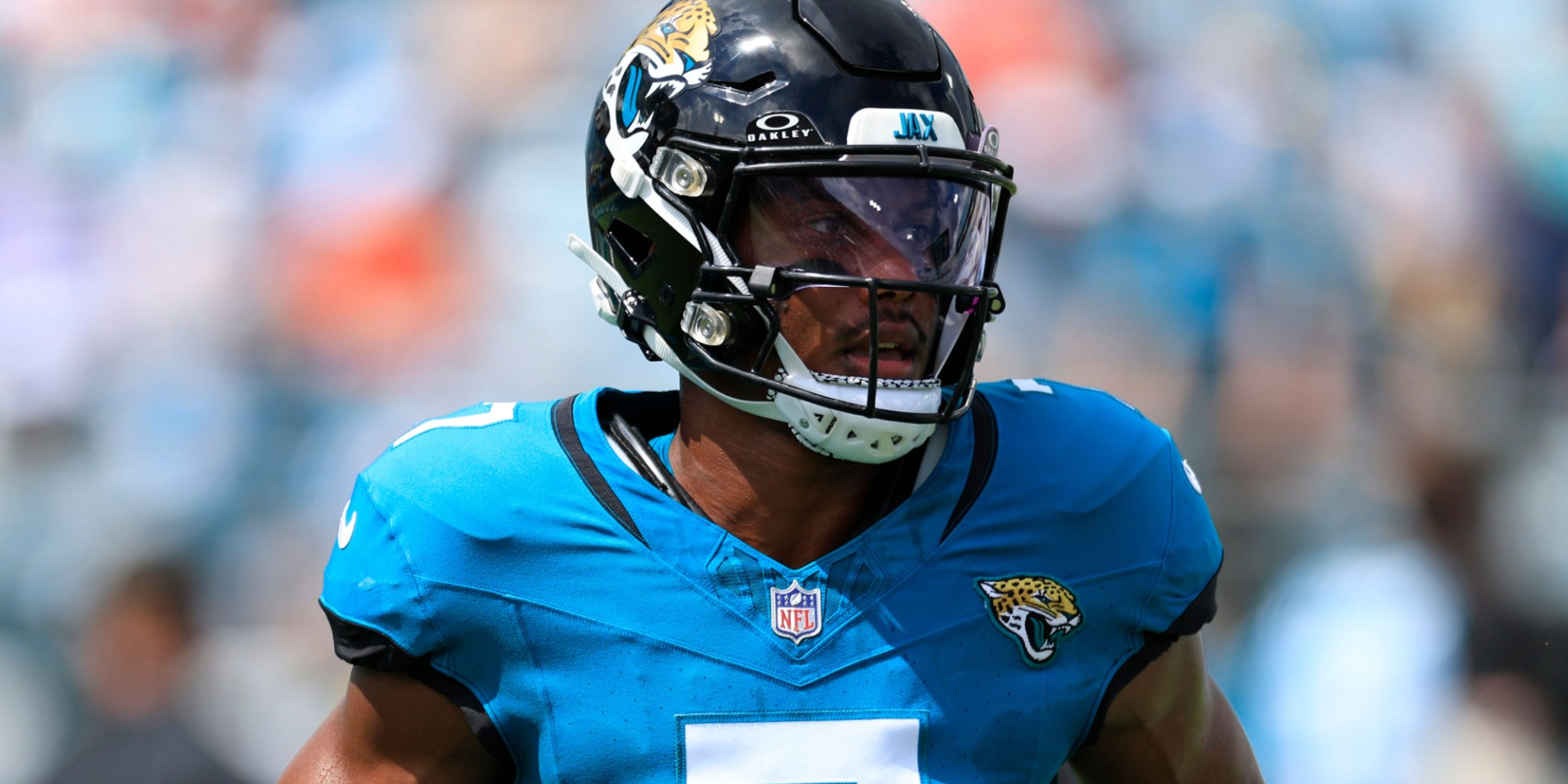 Zay Jones Being Heavily Pursued In Free Agency