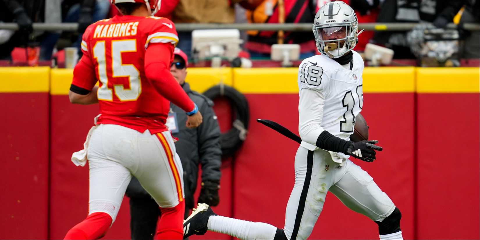 Antonio Pierce's Defensive Revolution: Reshaping the Raiders' Defense