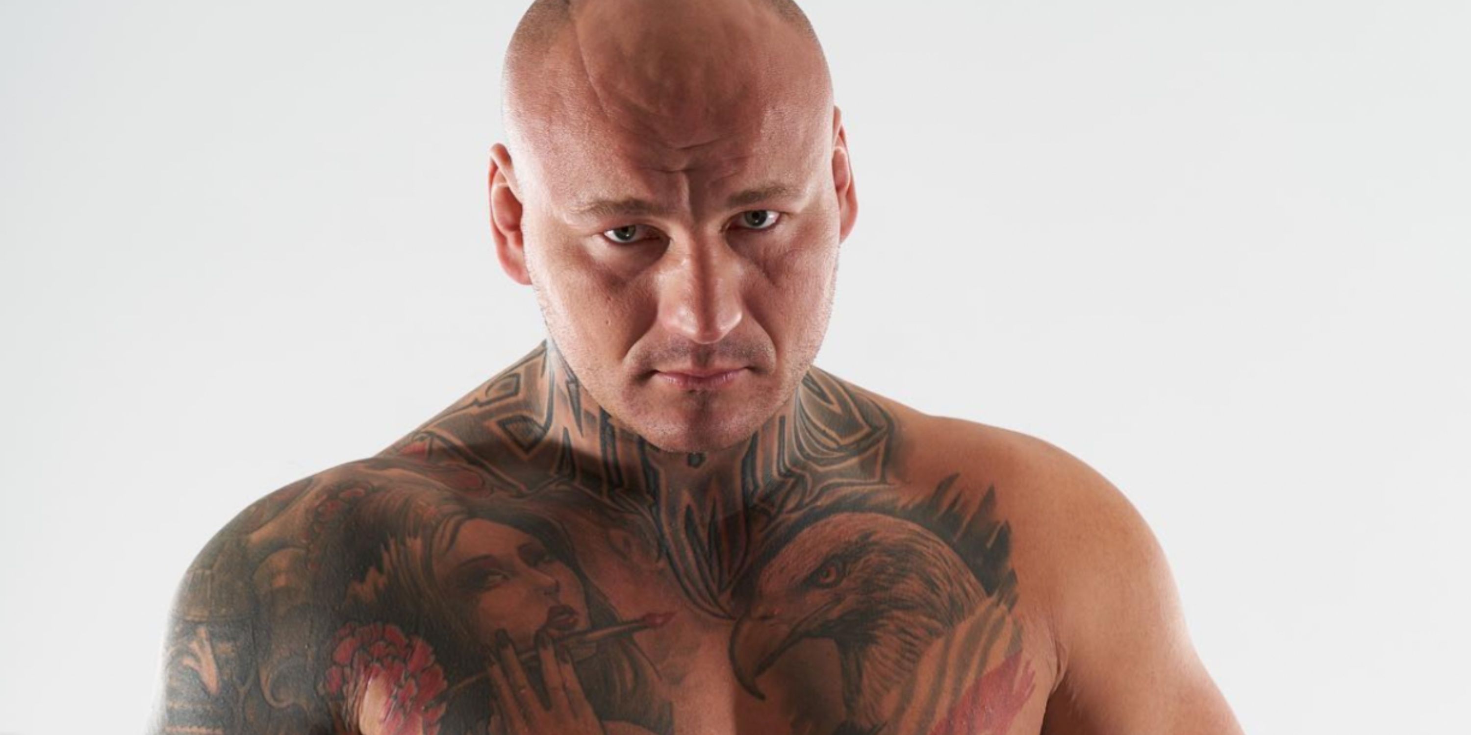 MMA Star Delivers Insane Cage Walk Before Being KO'd in 14 Seconds
