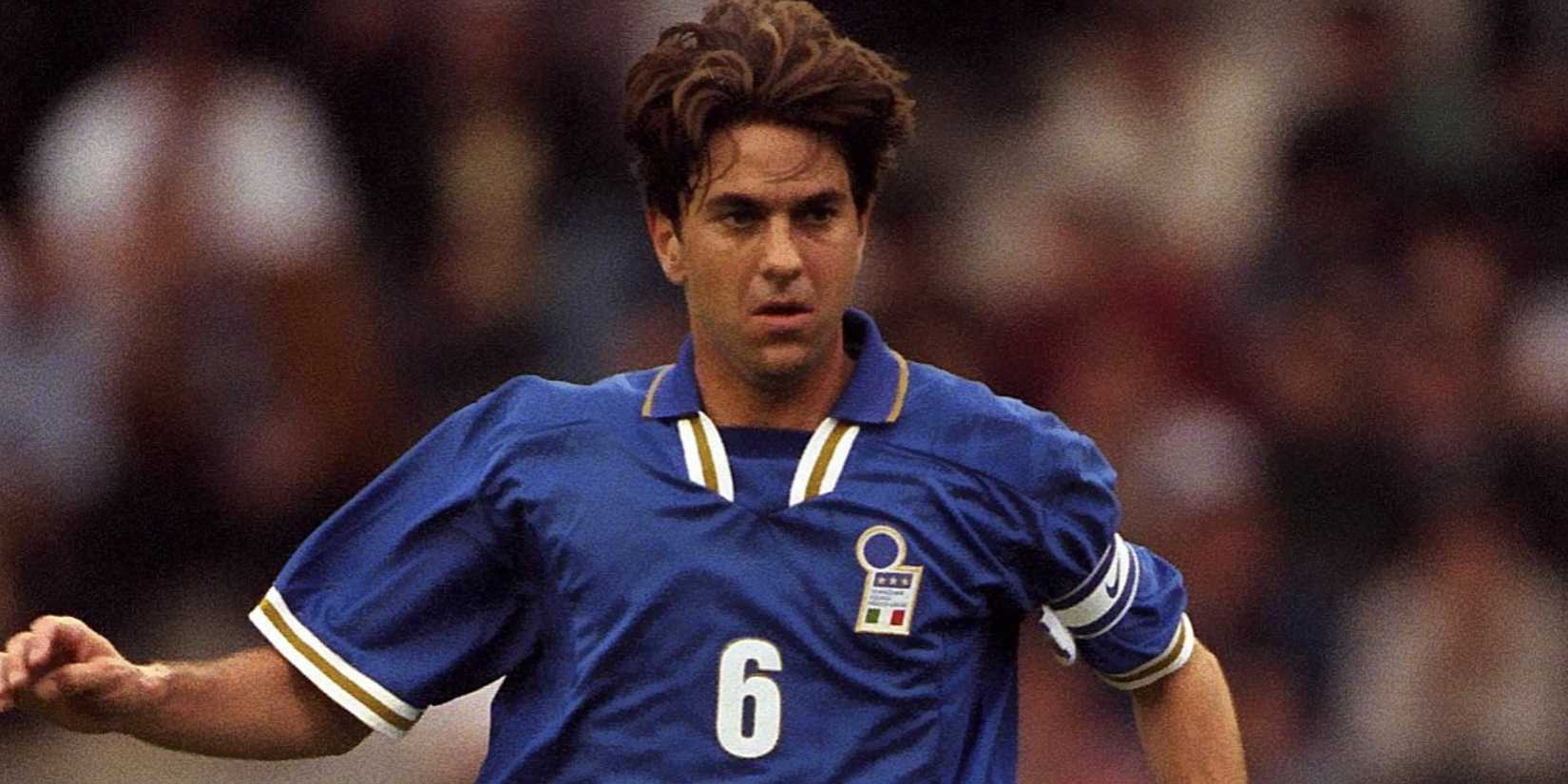 10 Greatest Italian Defenders in Football History [Ranked]