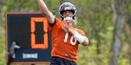 Report Caleb Williams And Bears Offense Struggling In OTAs Report Caleb Williams And Bears Offense Struggling In OTAs