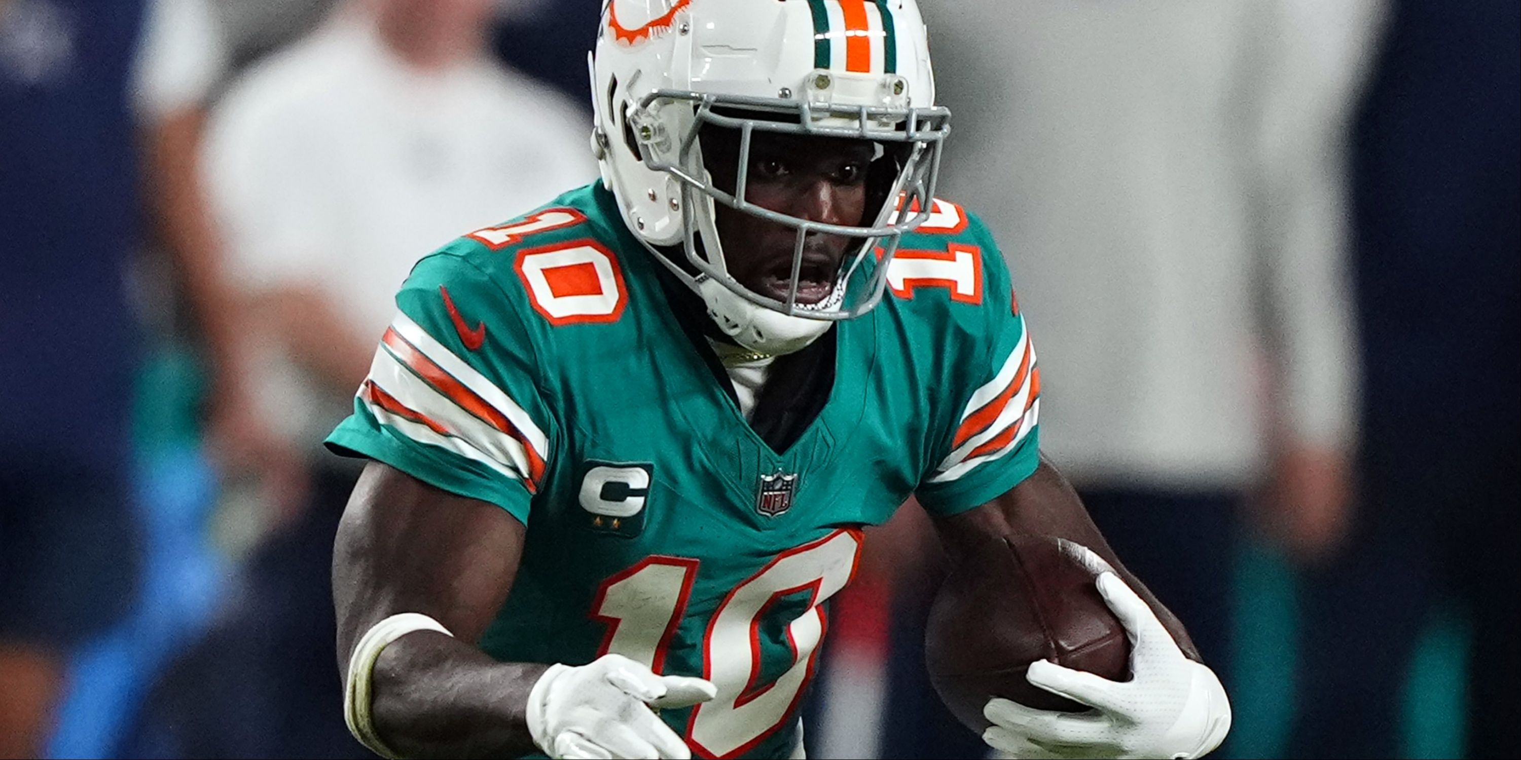 WATCH: Dolphins Tyreek Hill Gets Juked At Youth Camp