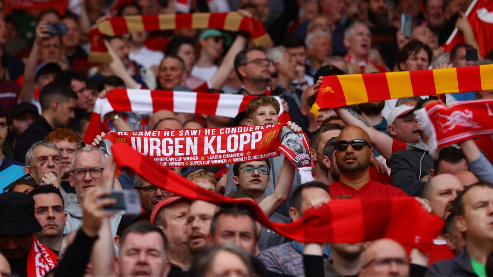 Liverpool Fans in Kop Clap Opposition Goalkeepers - Here's Why