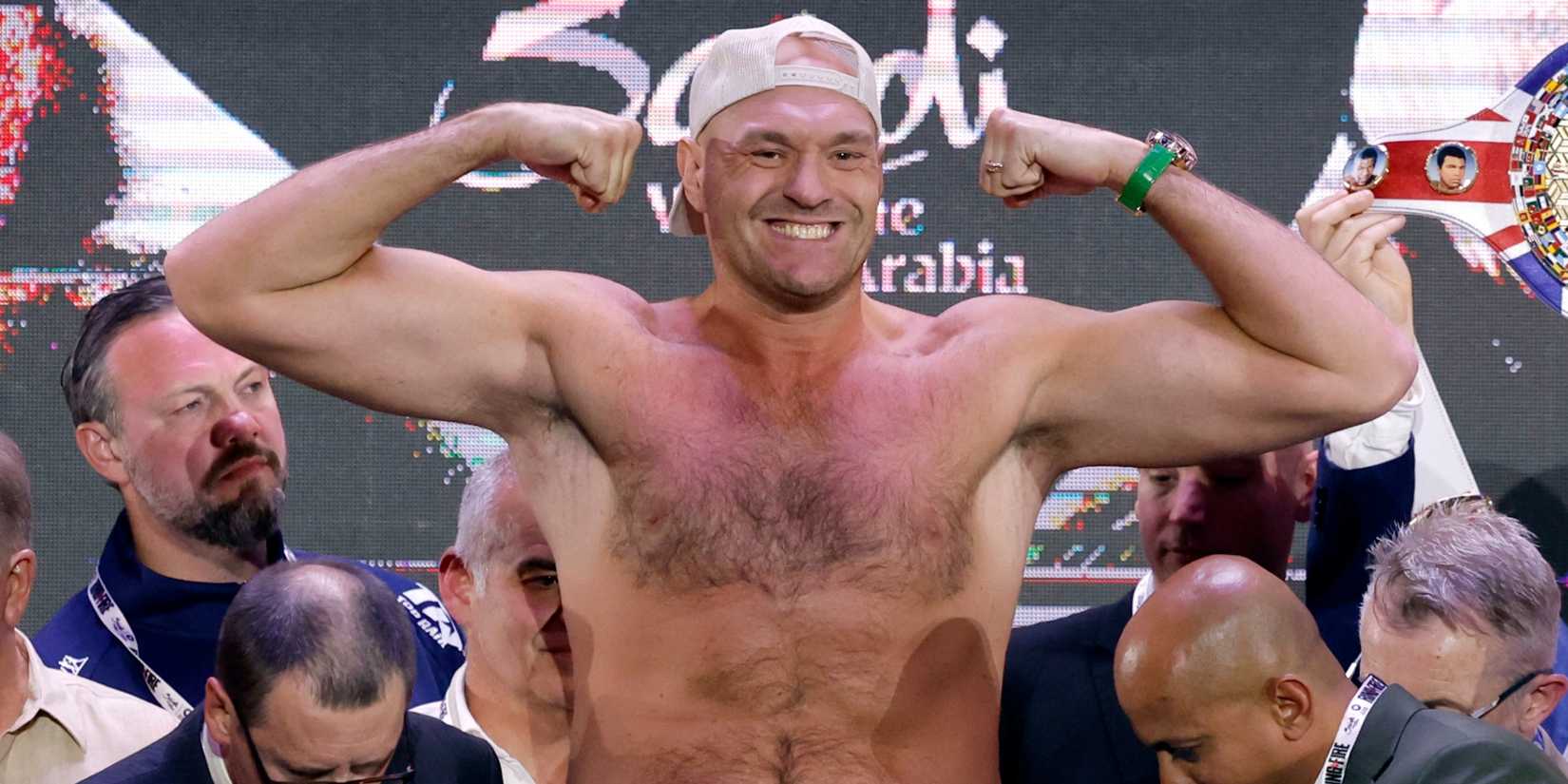 Oleksandr Usyk vs Tyson Fury 2: Age, Weight, Height & Boxing Record