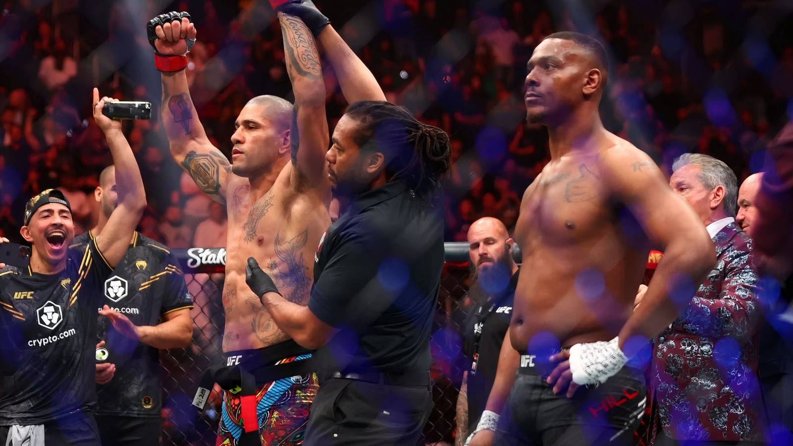Alex Pereira's Hints at Massive UFC Move Risks Upsetting Boss Dana White