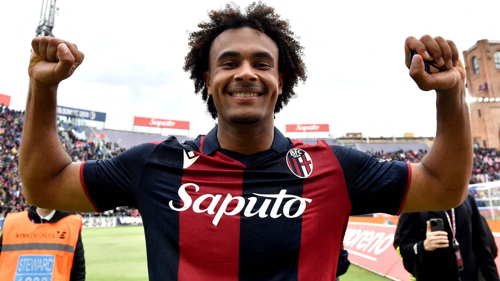 Man Utd in ‘Early Stages’ of Joshua Zirkzee Signing