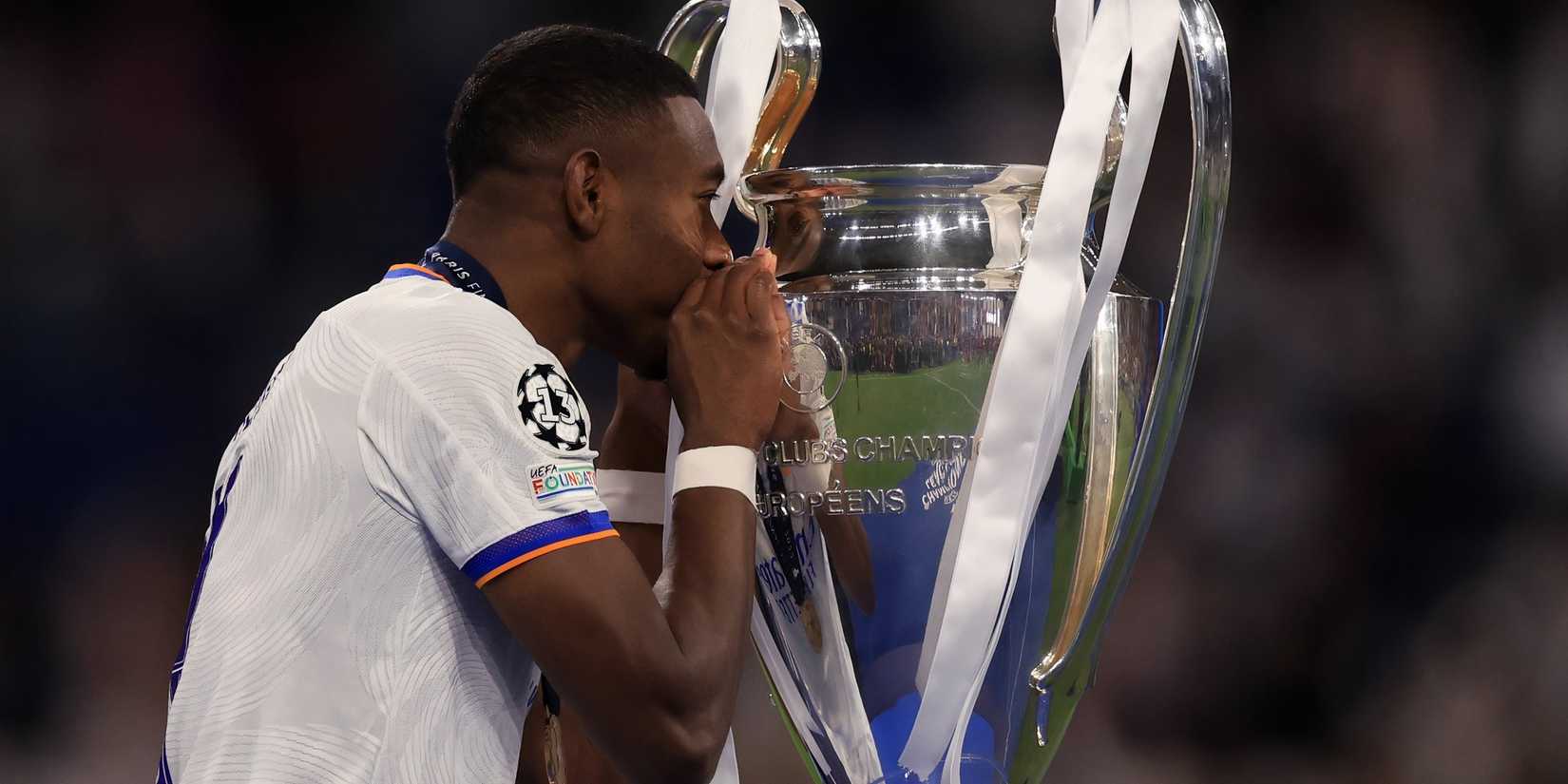 17 Most Decorated Players in Football History Ranked by Trophies Won