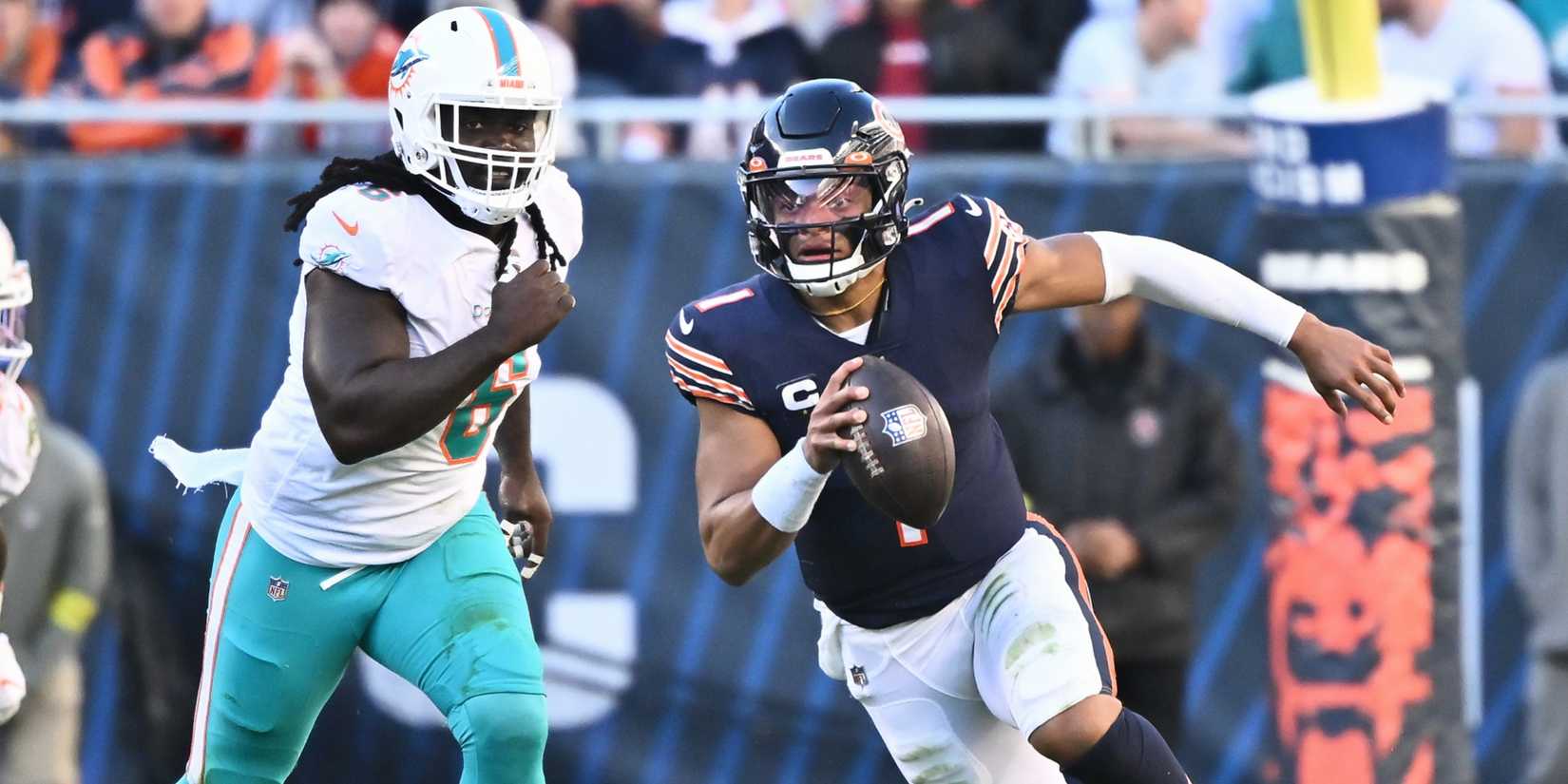 The 10 NFL Quarterbacks With the Most Rushing Yards in a Game