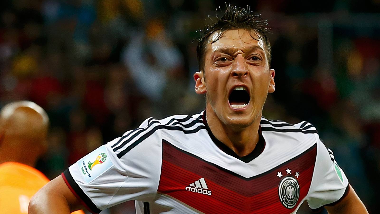 Mesut Ozil Now Living Completely Different Life After Football as Shock ...