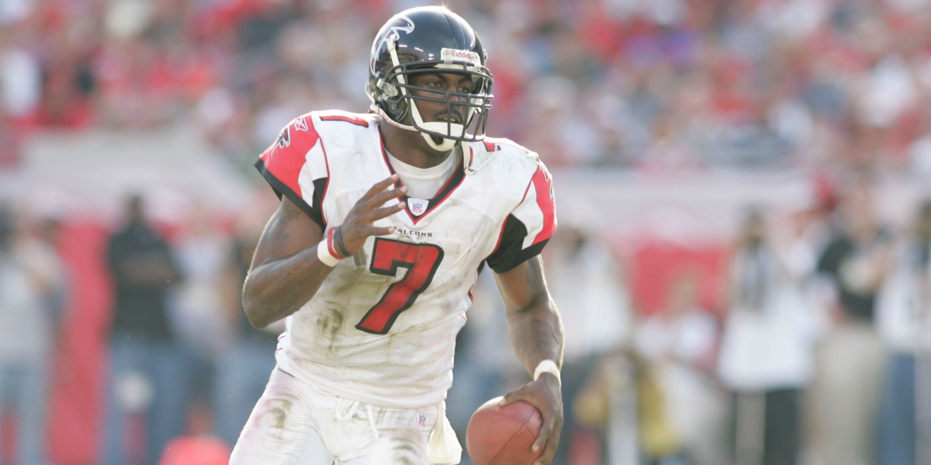 The 10 NFL Quarterbacks With the Most Rushing Yards in a Season