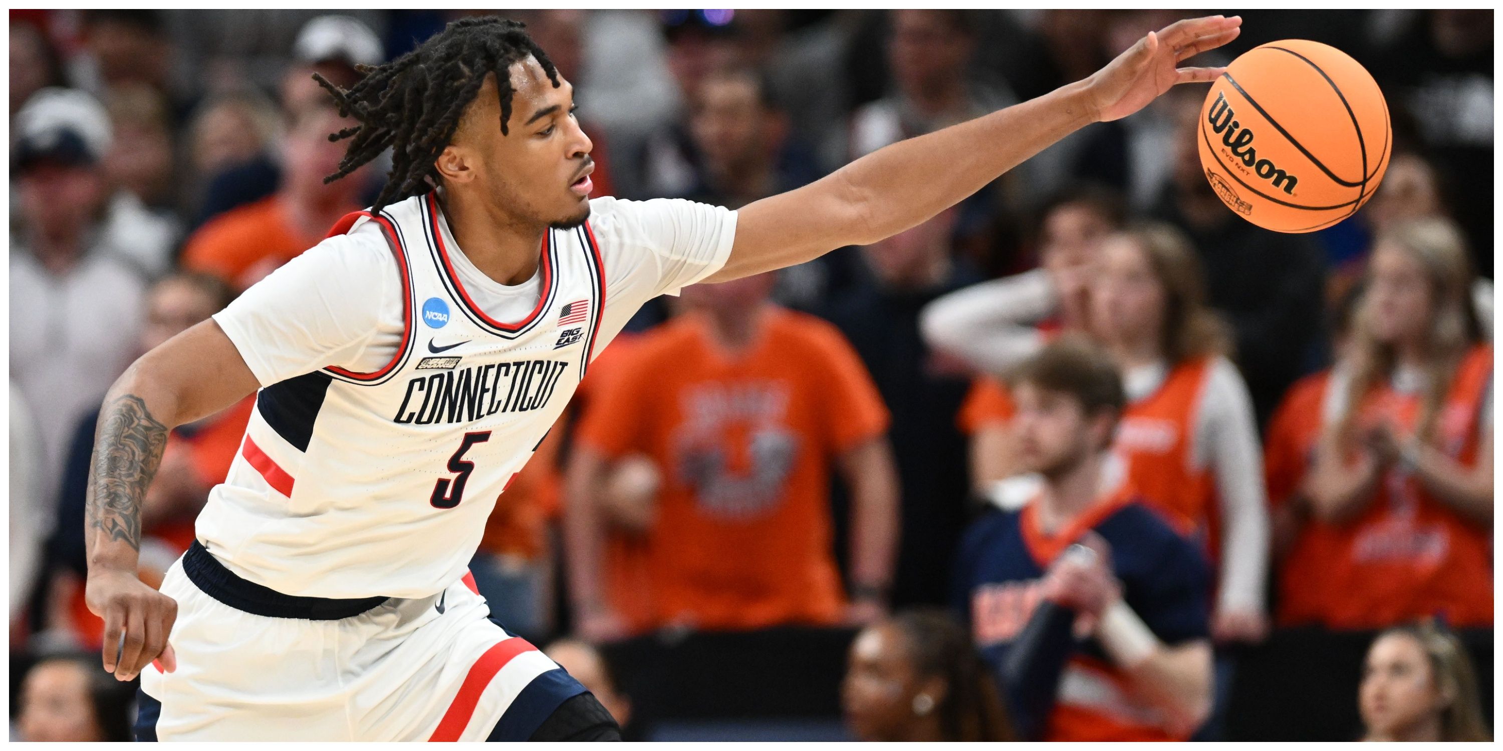 UConn Guard Stephon Castle Draws Comparison to RJ Barrett, Bruce Brown