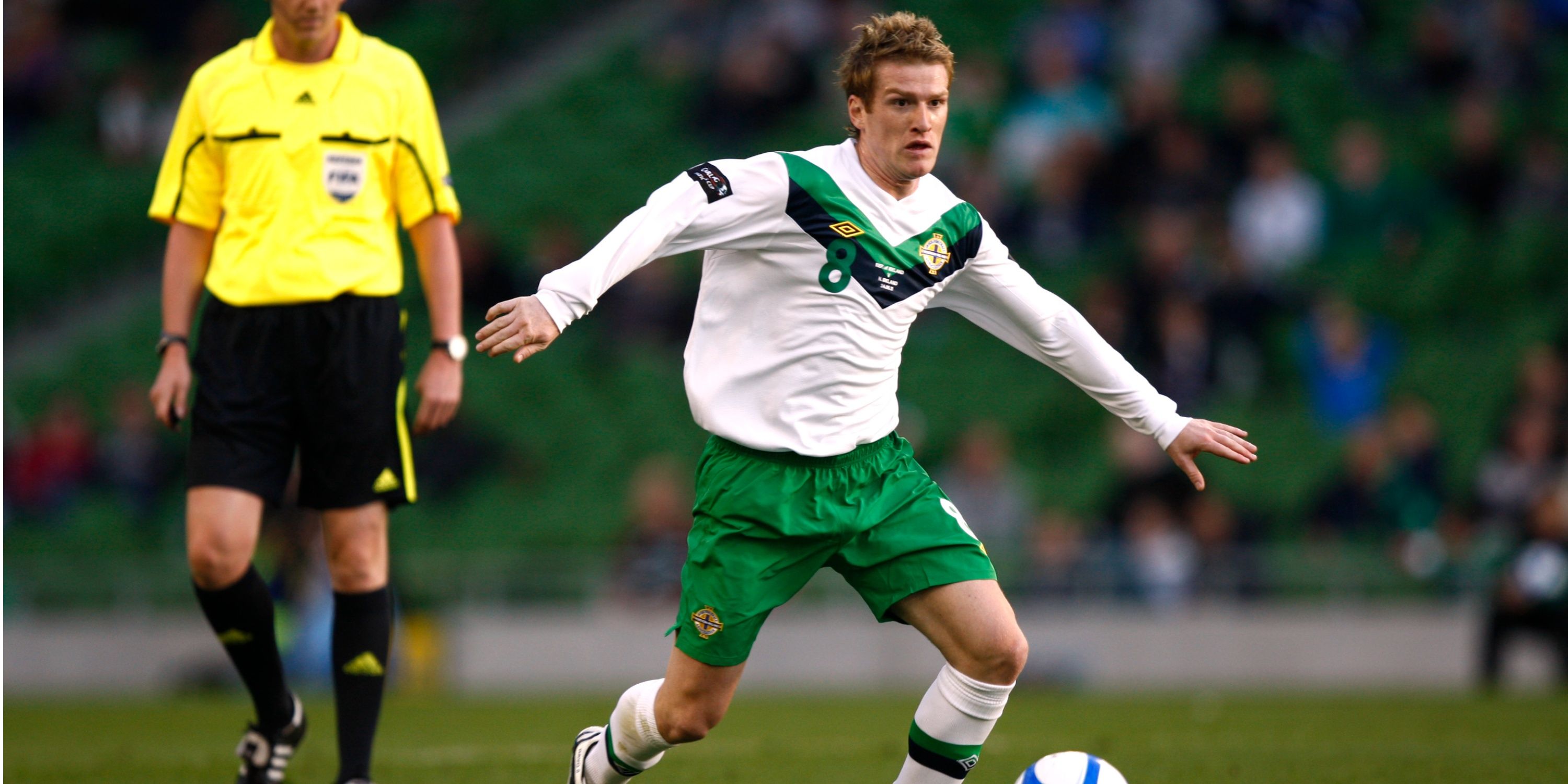 10 Greatest Northern Ireland Players in Football History [Ranked]