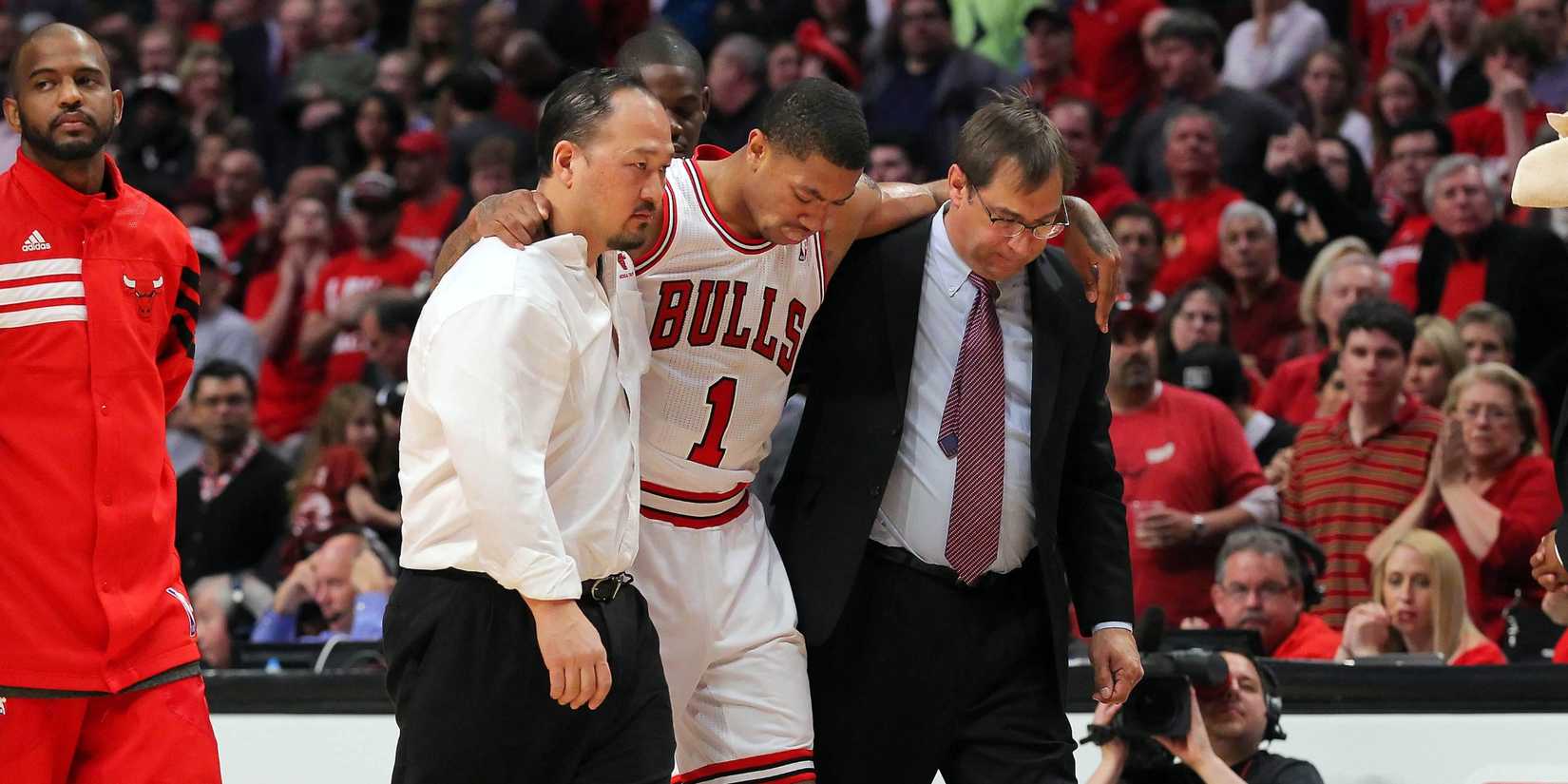 5 NBA Championship Teams Whose Playoff Runs Were Ruined by Injuries