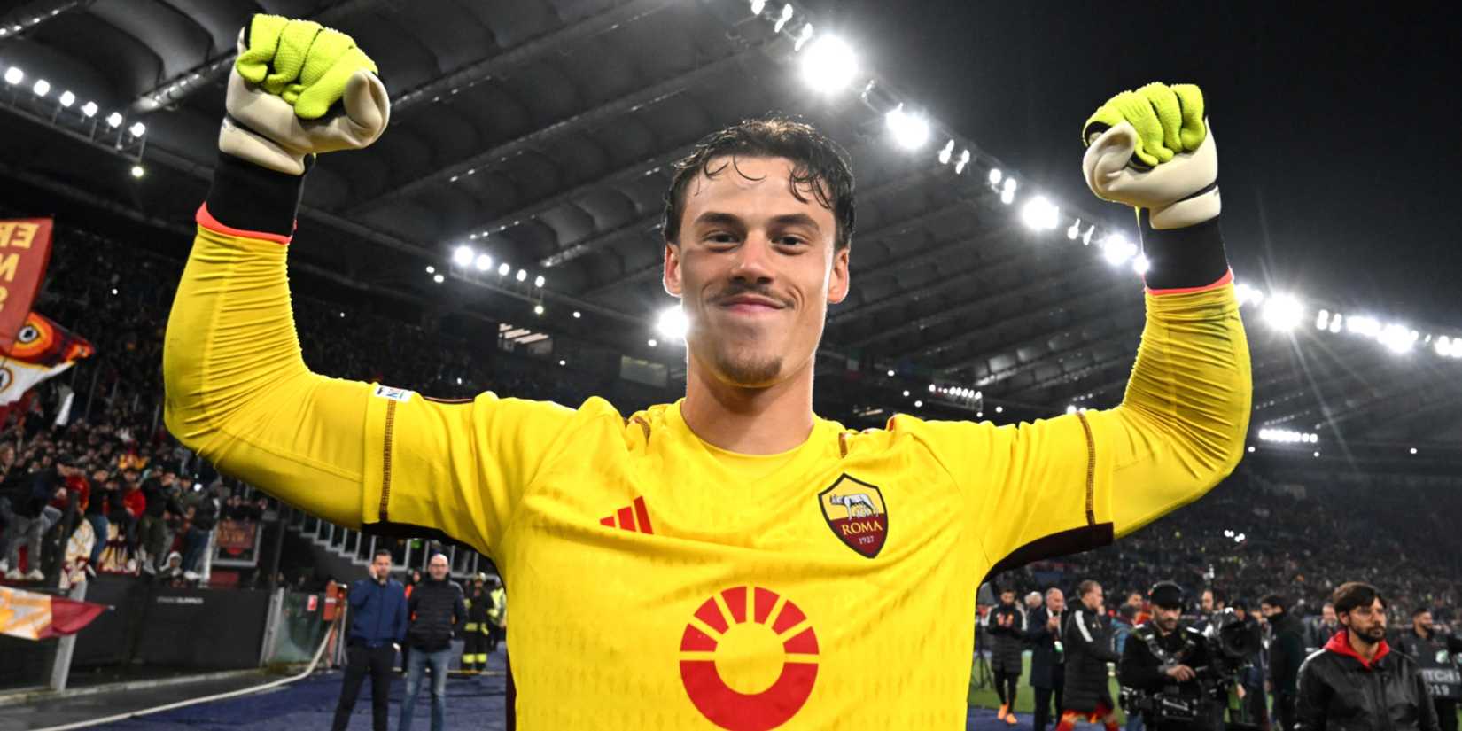 Man Utd Eyeing Move to £52m Mile Svilar as Overhaul Planned