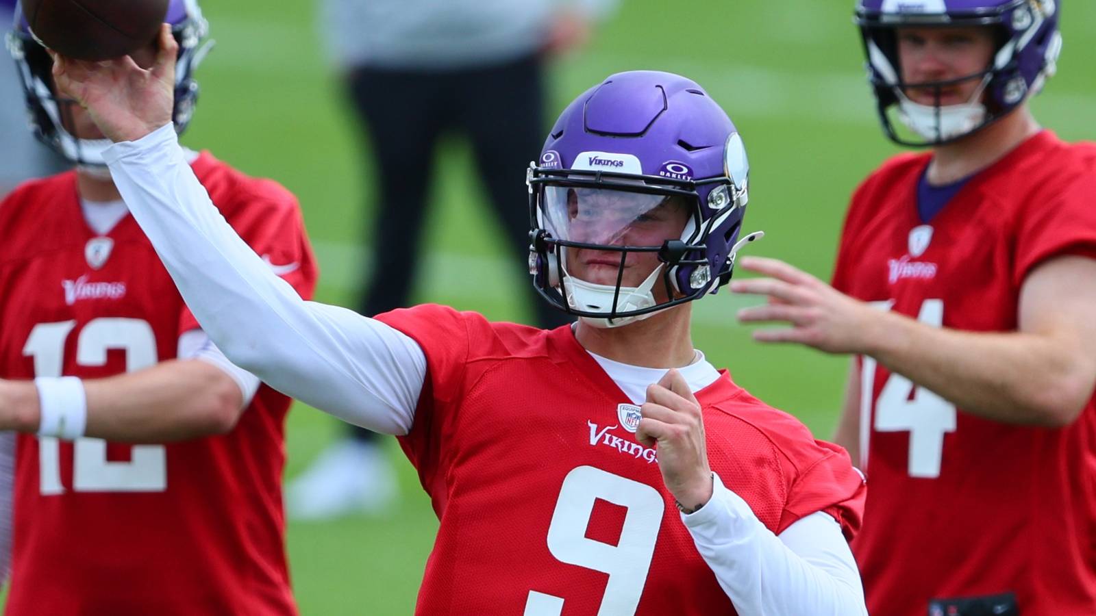 Vikings HC Kevin O'Connell Wants a 'Competitive Environment' for QB Battle