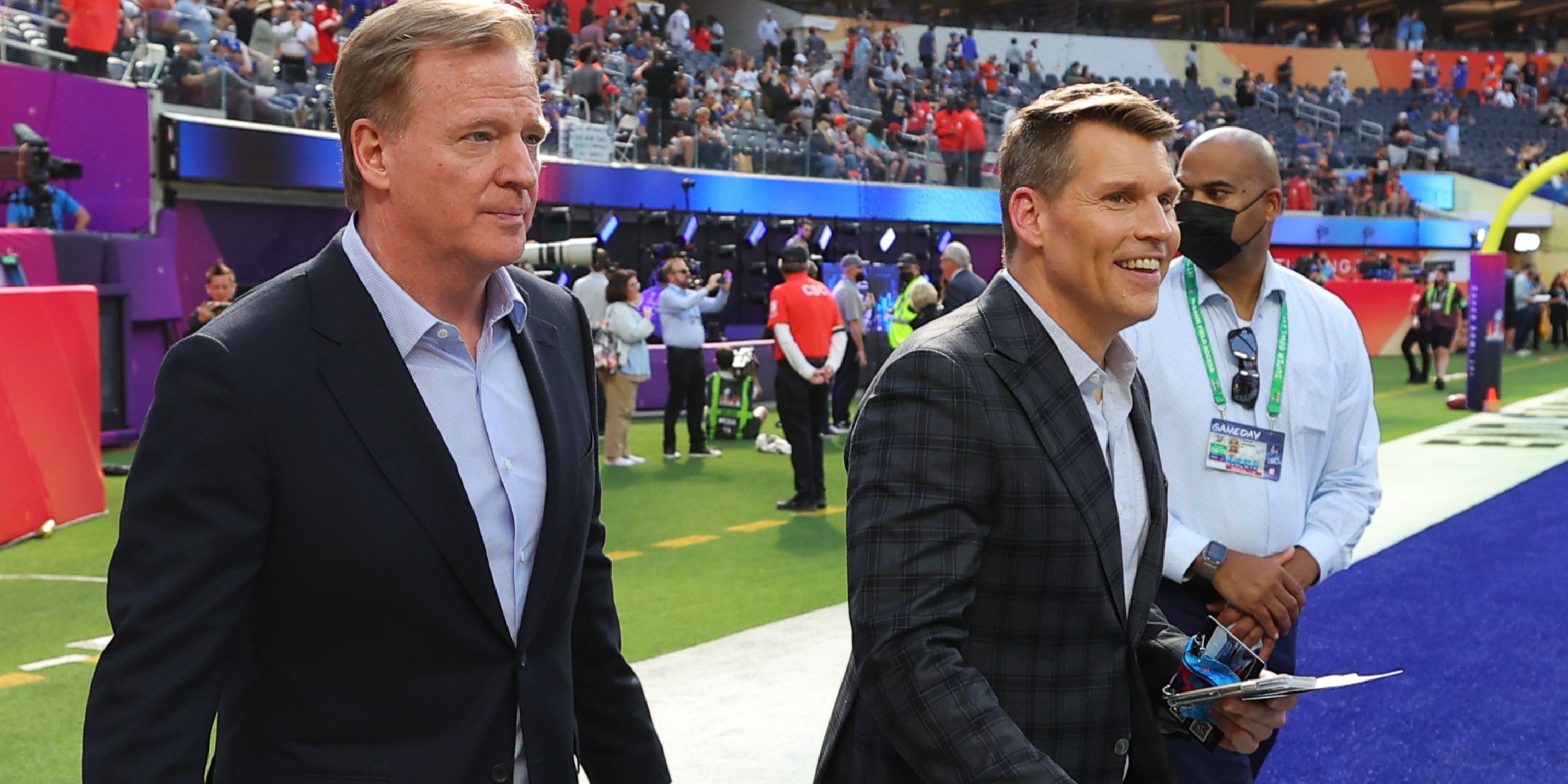 WATCH: NFL RedZone's Scott Hanson Was on Scene for a Viral Car Accident