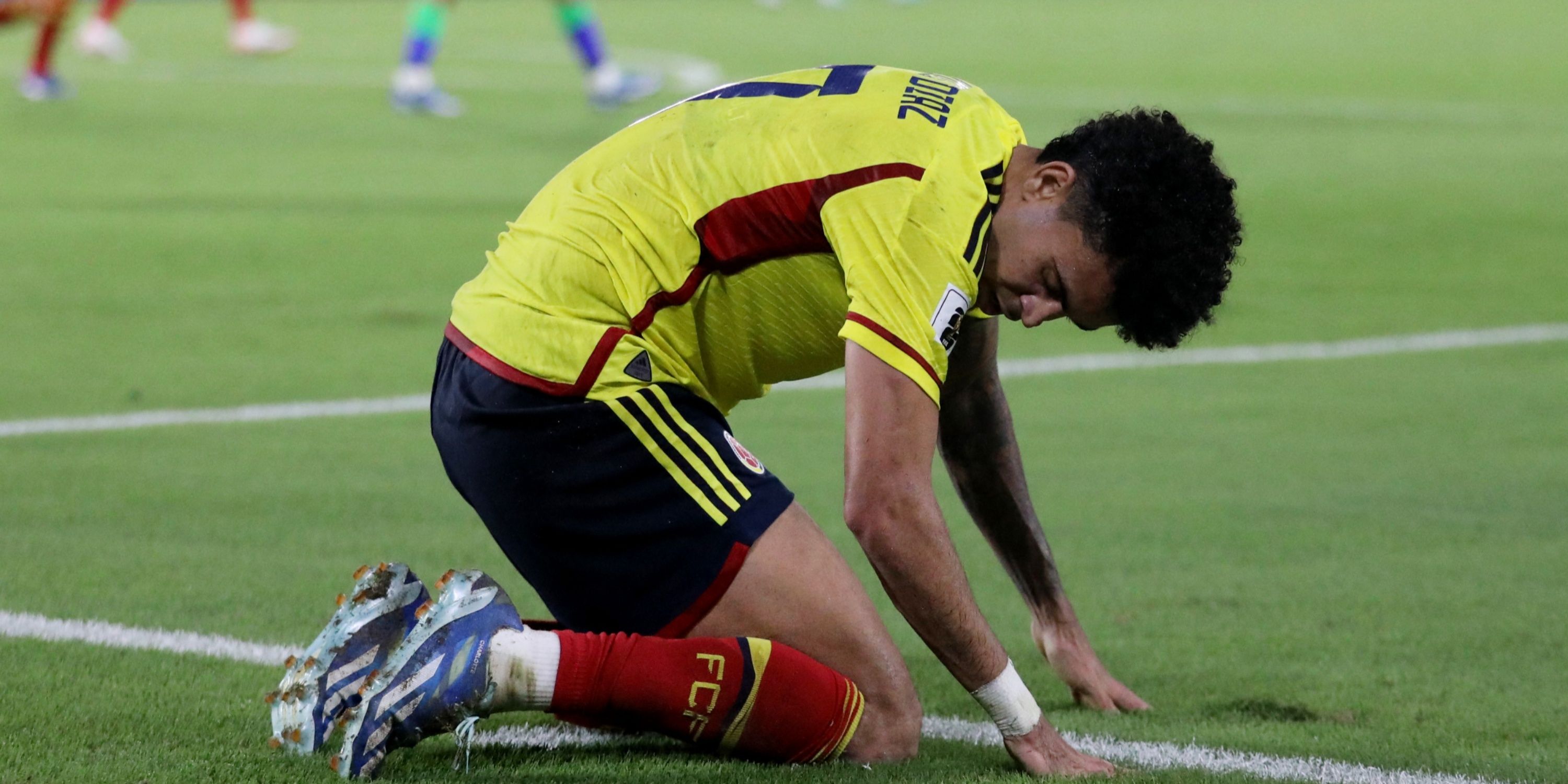 Luis Diaz Victim of Horror Tackle in Colombia v Bolivia