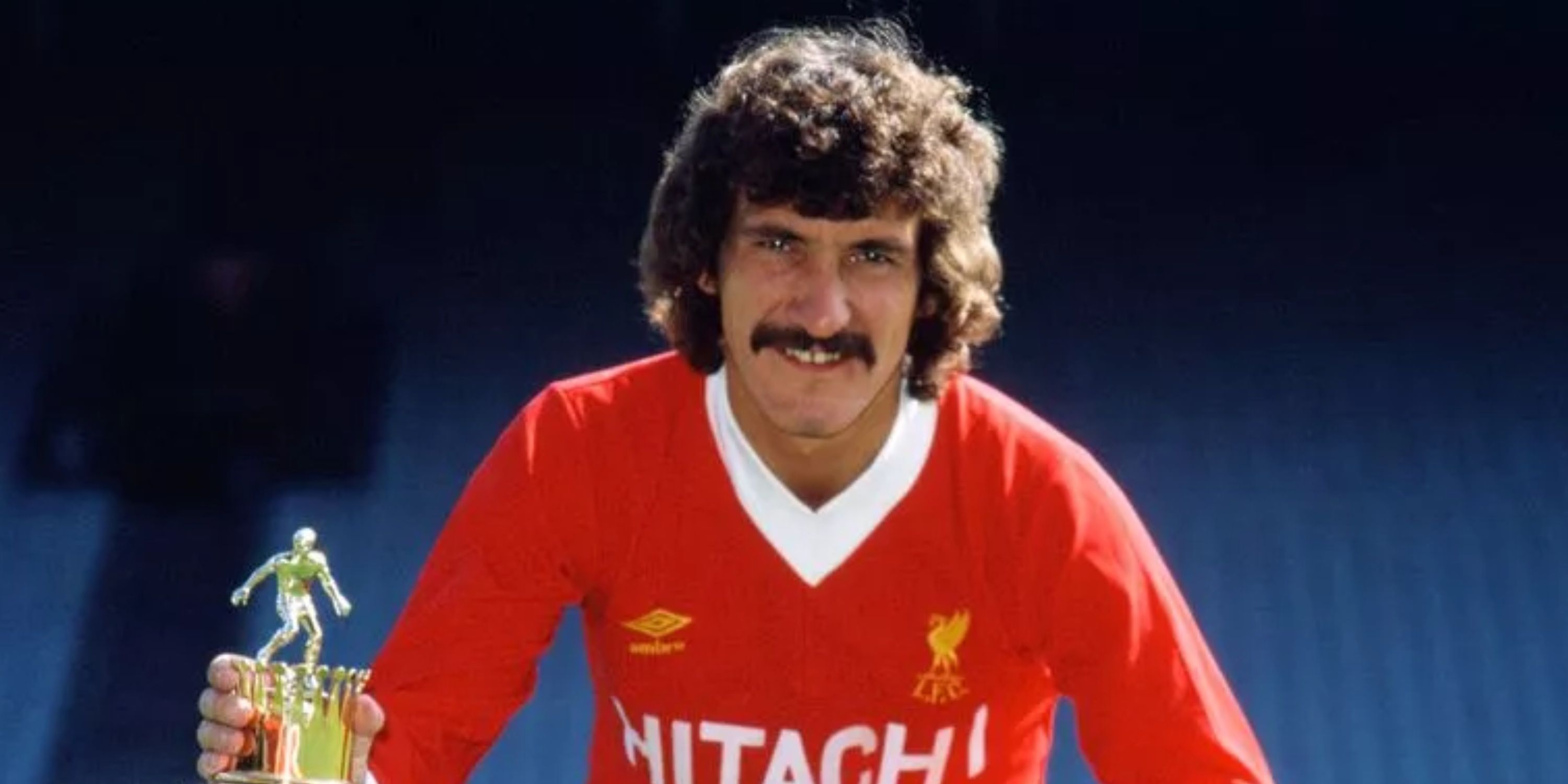 Liverpool's 10 Greatest Midfielders in Football History [Ranked]