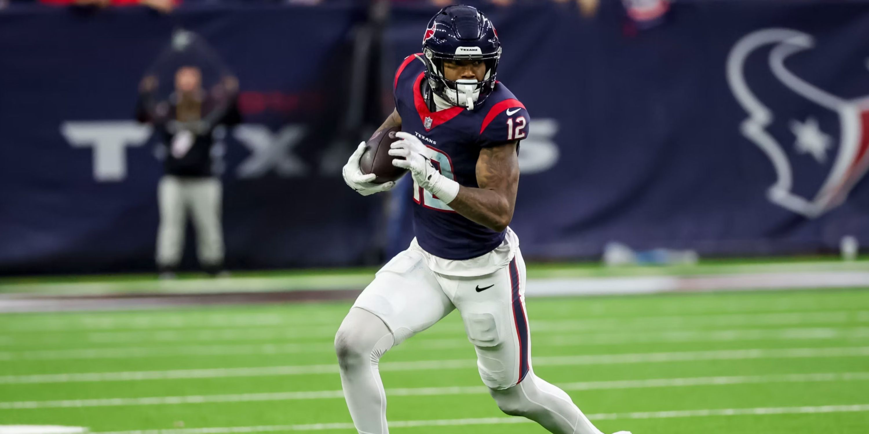 Texans' Nico Collins Wants '1,500 Yards Minimum' in 2024