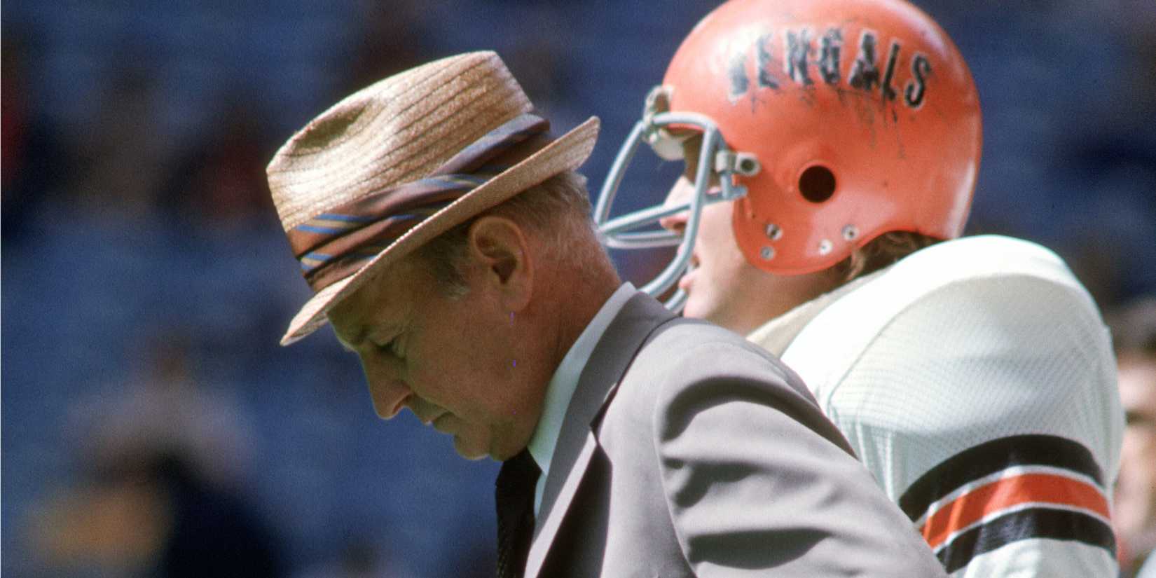 The 10 Worst NFL Helmets Ever