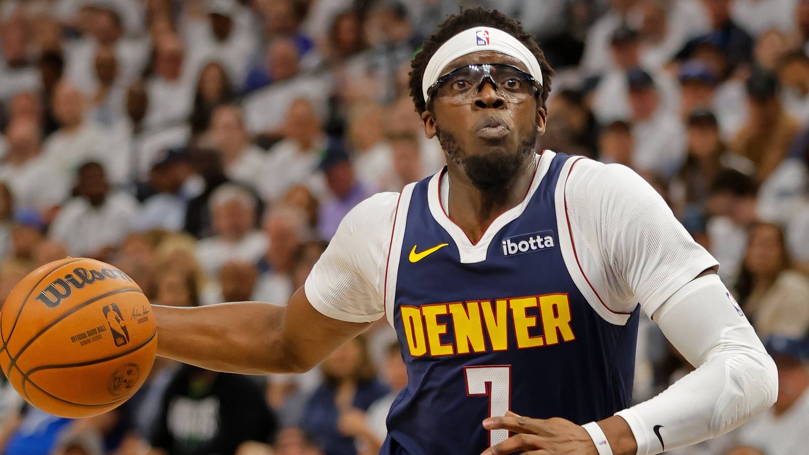 Denver Nuggets Deal Reggie Jackson to Charlotte Hornets for Draft Capital