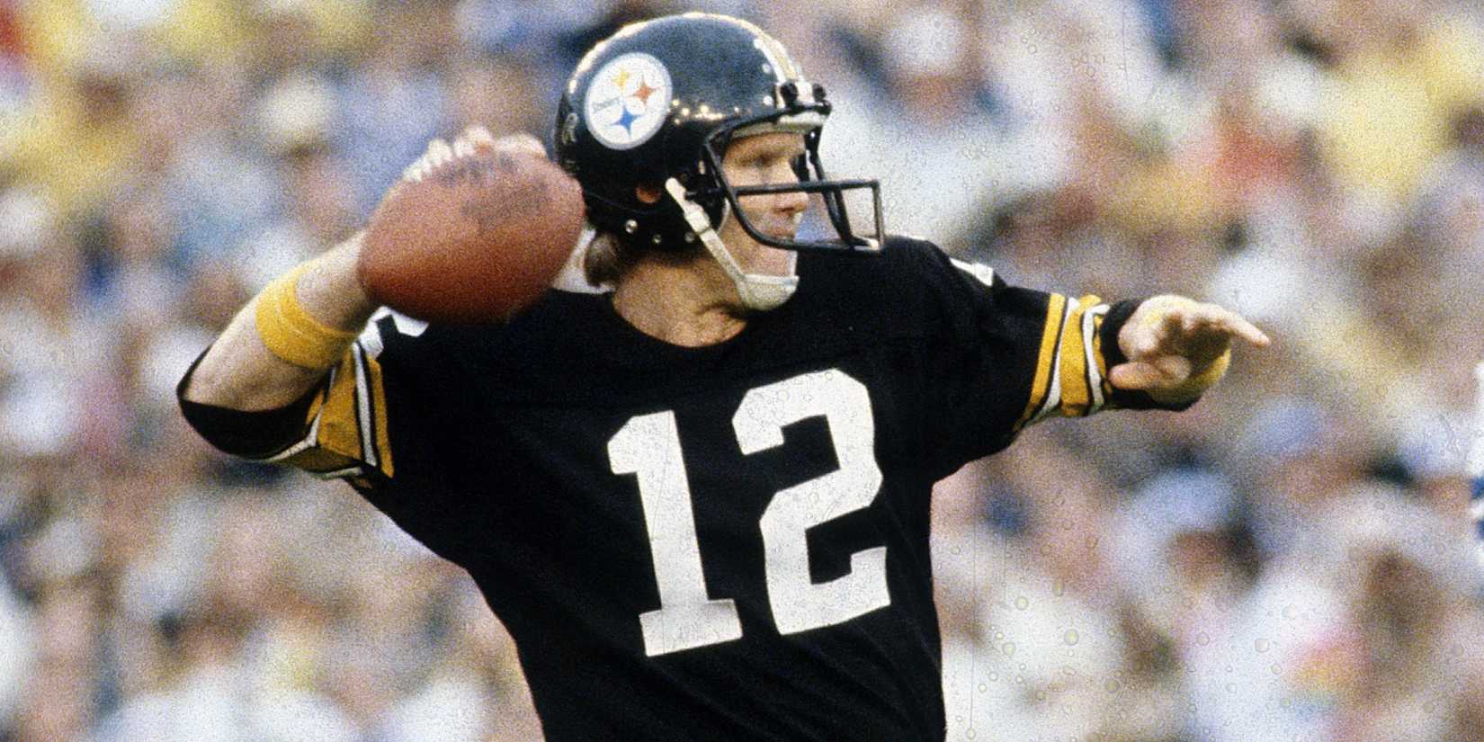 10 Strongest Arms in NFL History [Ranked]
