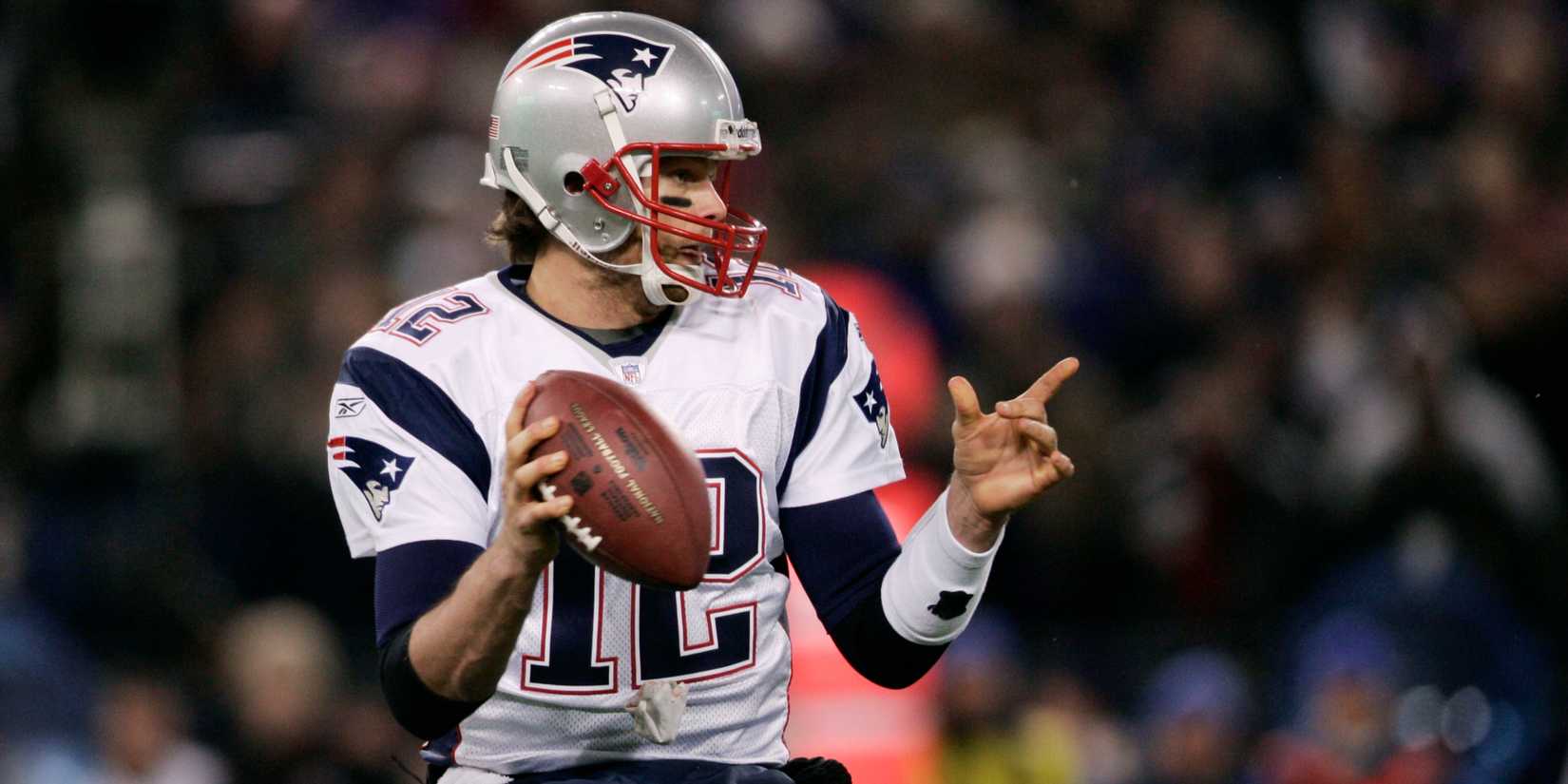 NFL Quarterbacks With the Most Touchdown Passes in a Single Season