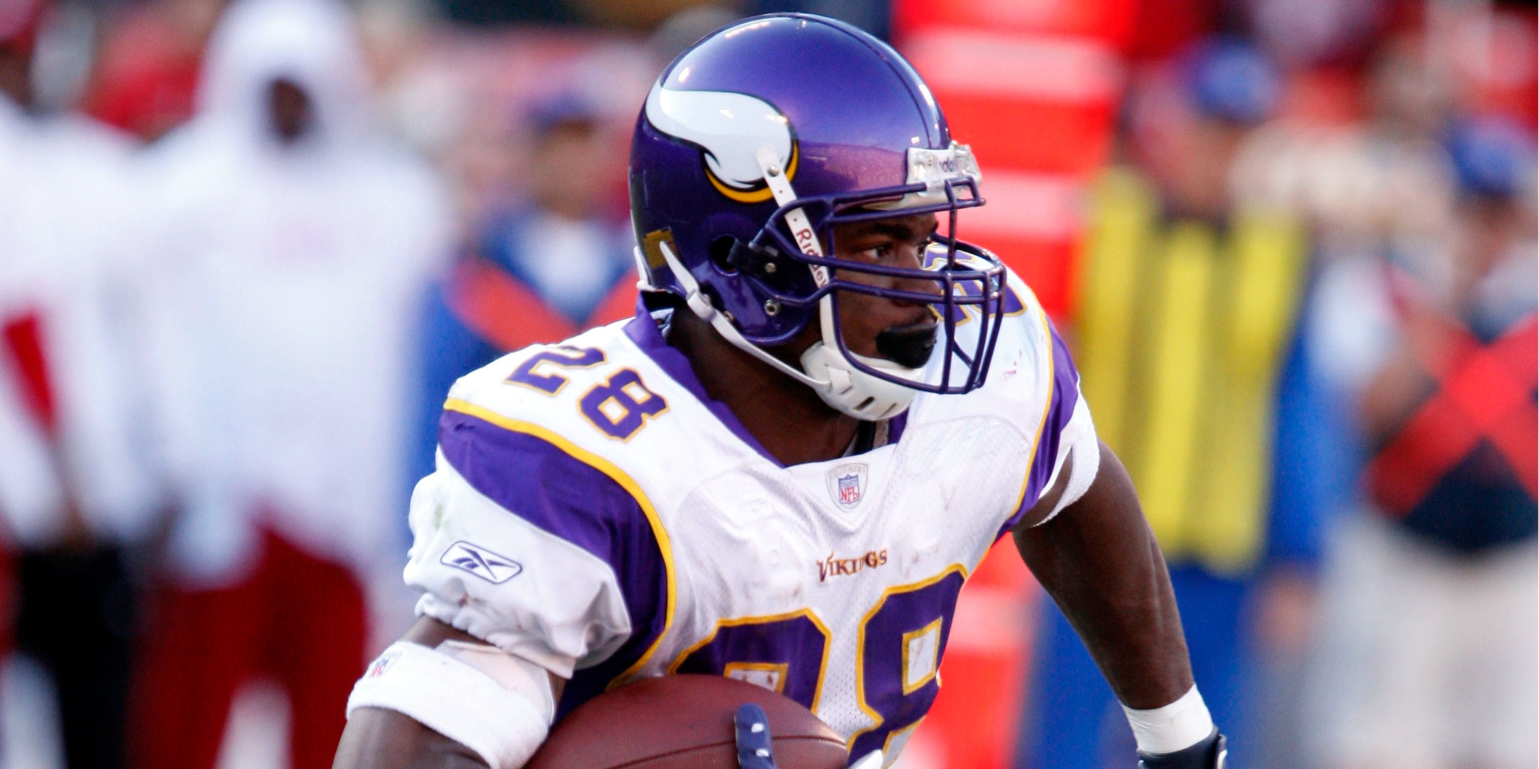 10 NFL Rookies With the Most Rushing Yards in a Game