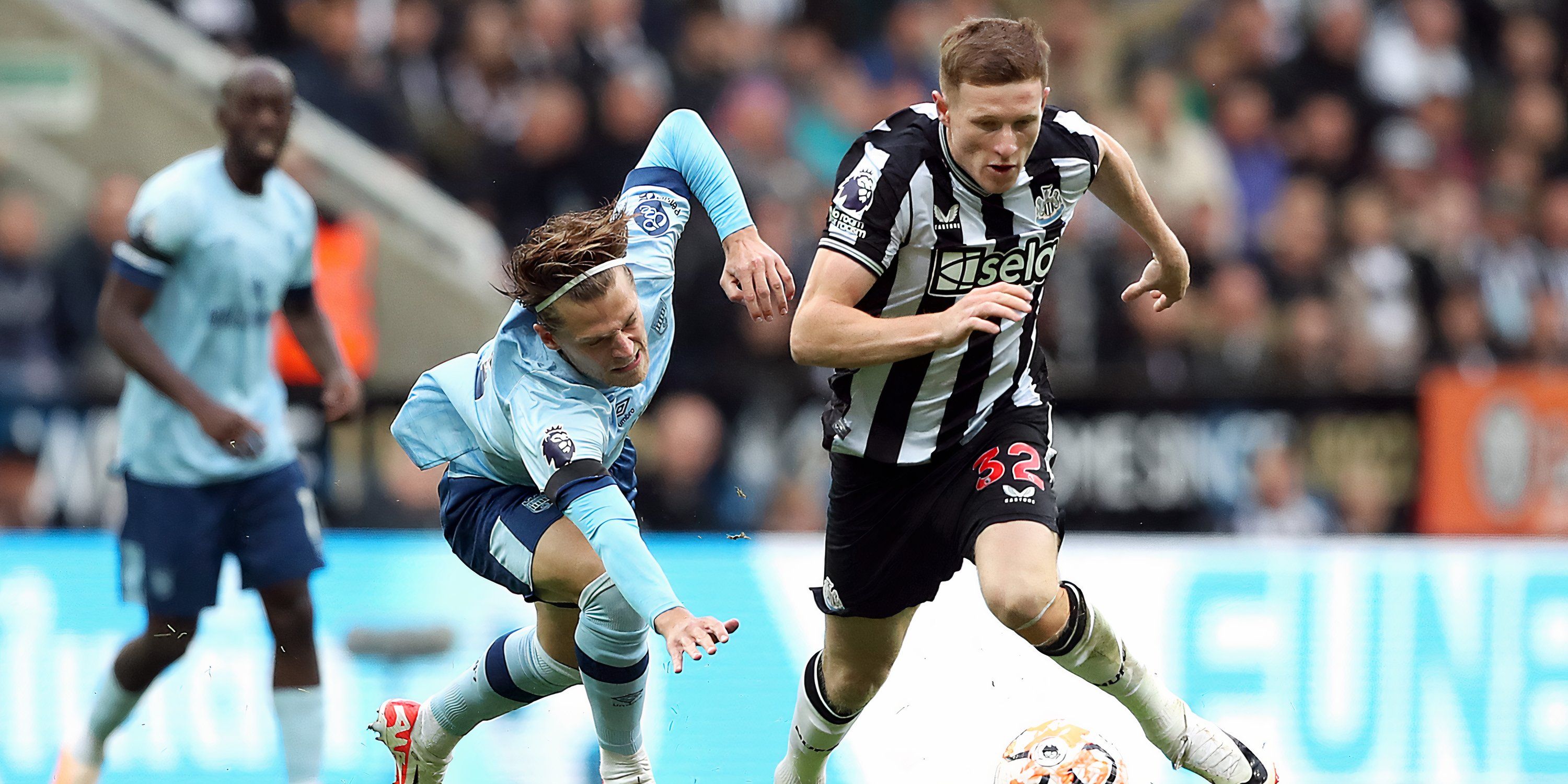 Who is Nottingham Forest's New Signing Elliot Anderson