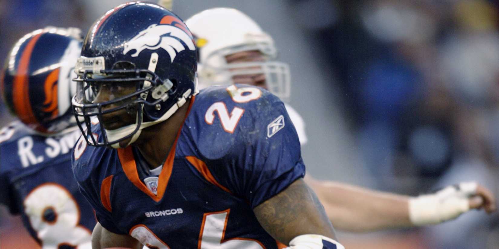 10 NFL Rookies With the Most Rushing Yards in a Game