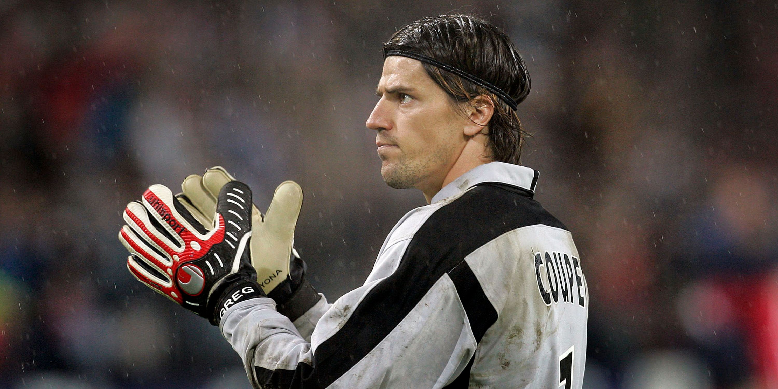 9 Greatest Saves in Football History (Ranked)