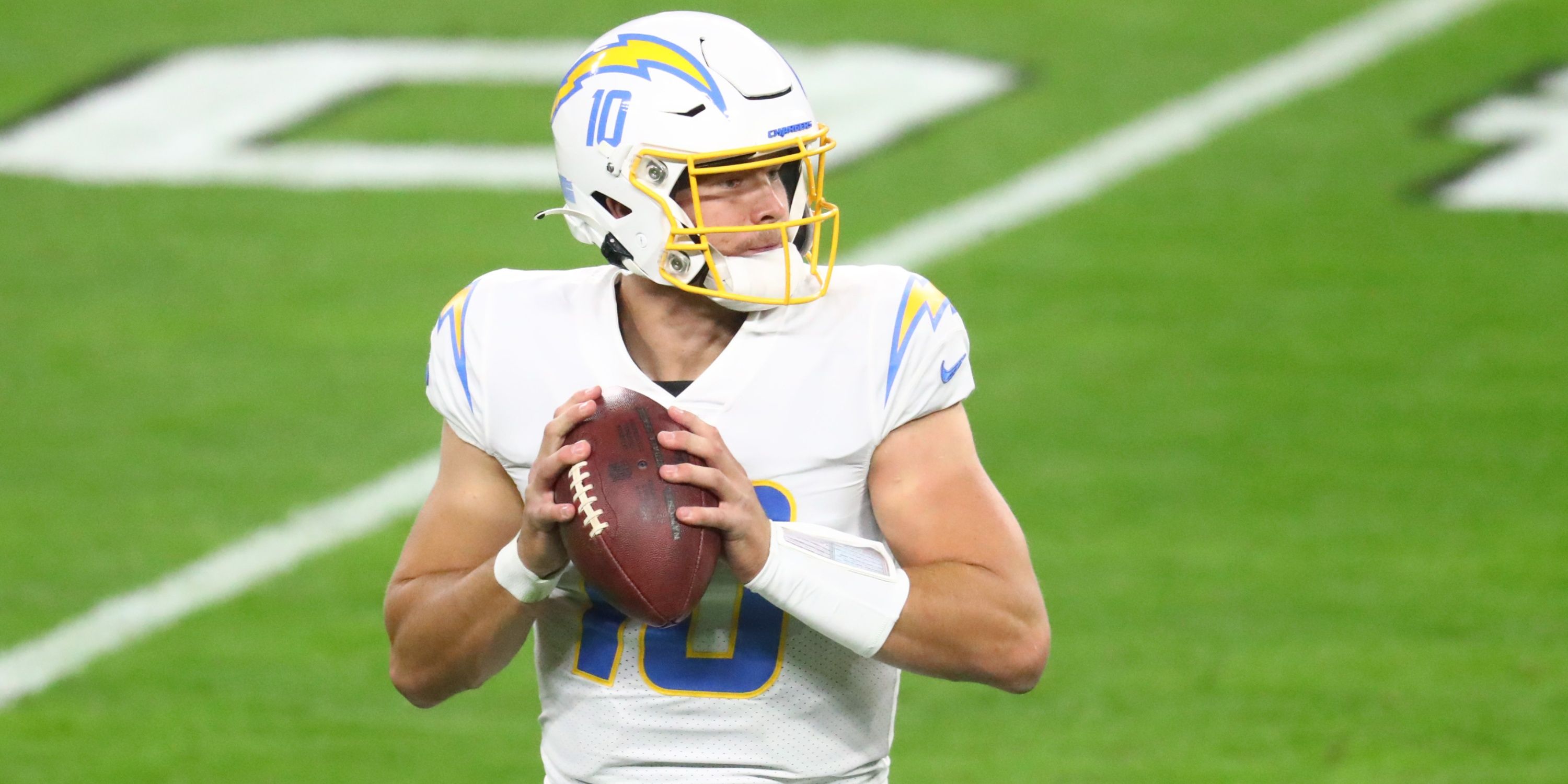 10 NFL Rookie Quarterbacks With the Most Passing Yards in a Season