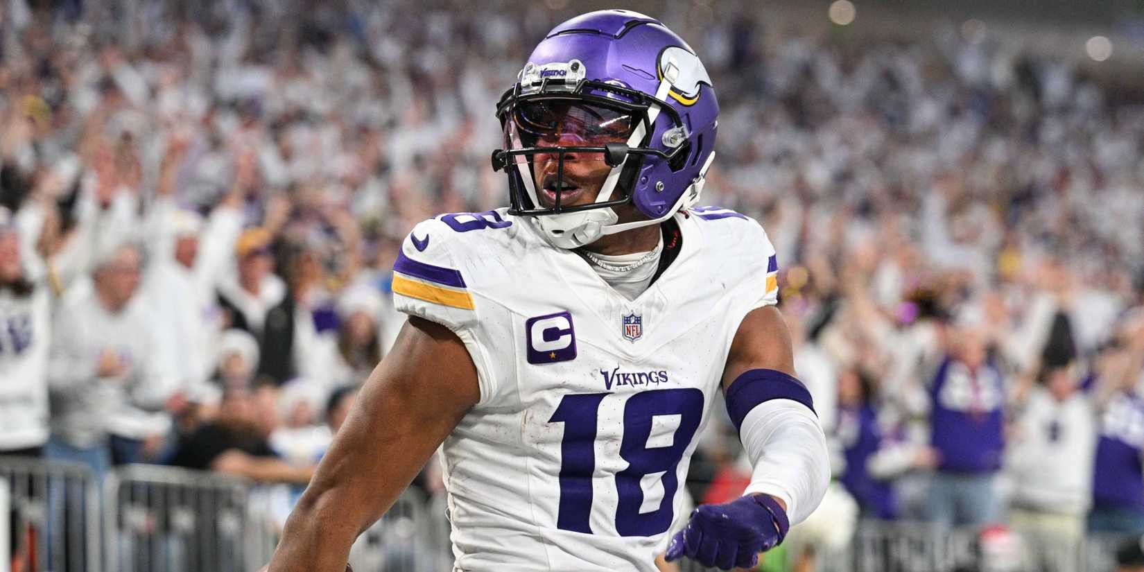 Top 10 NFL Wide Receivers Right Now (Ranked)