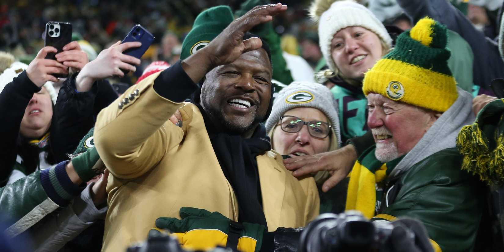 The History & Origin of the Packers' 'Lambeau Leap'