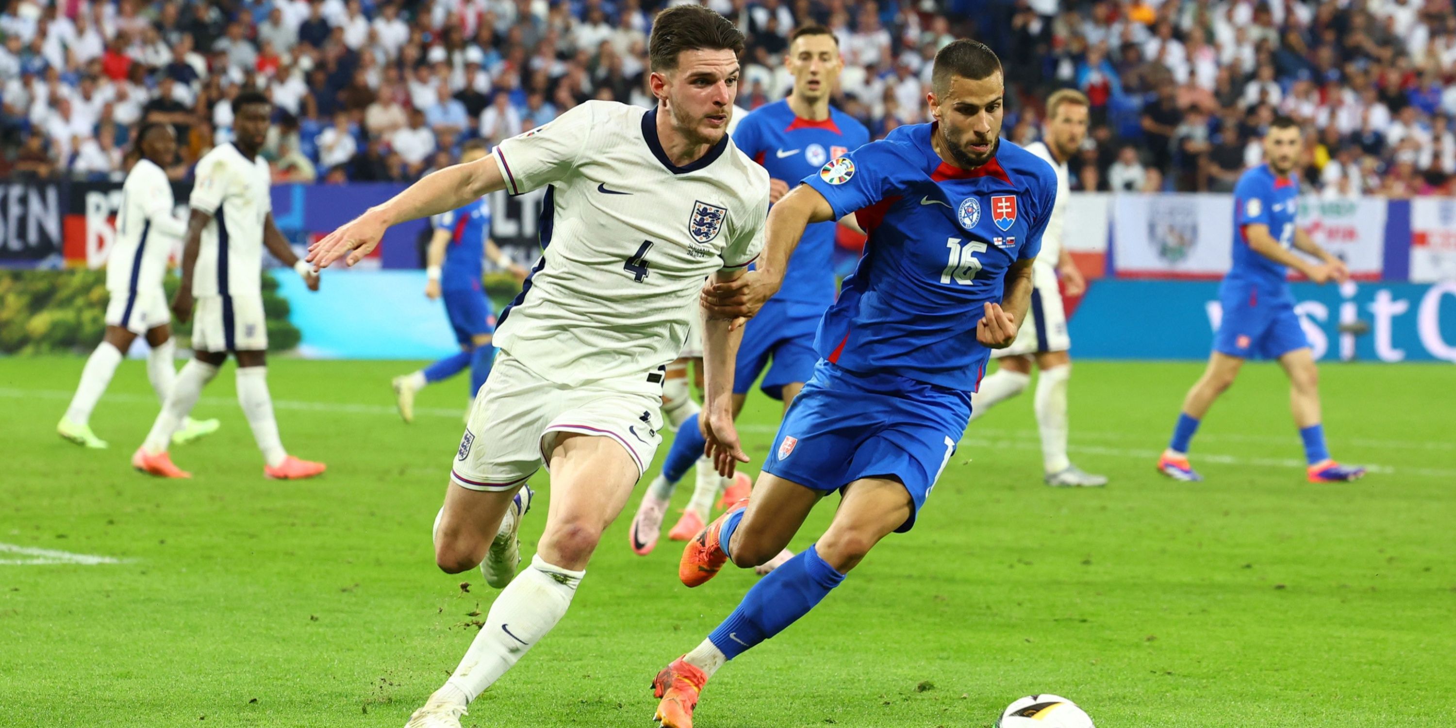 Declan Rice vs Rodri Stats Comparison at Euro 2024